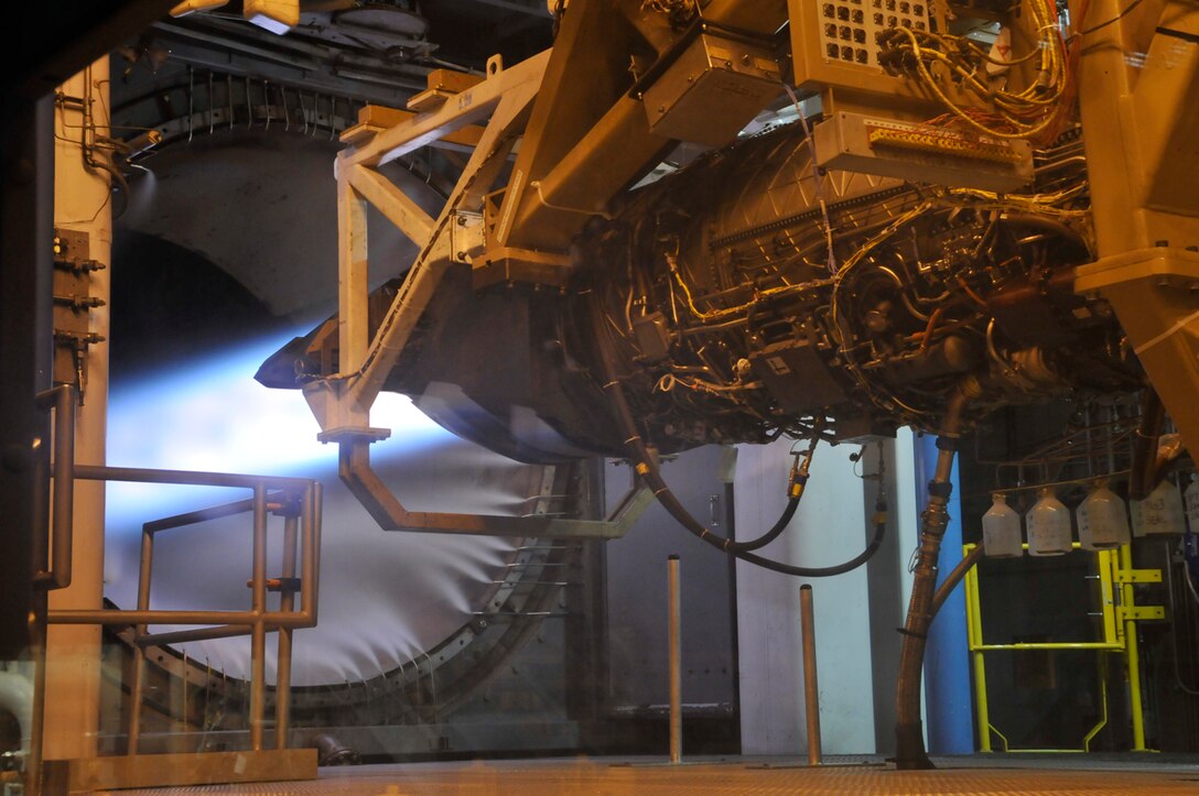 AEDC sets new testing record on F-22 Raptor engine