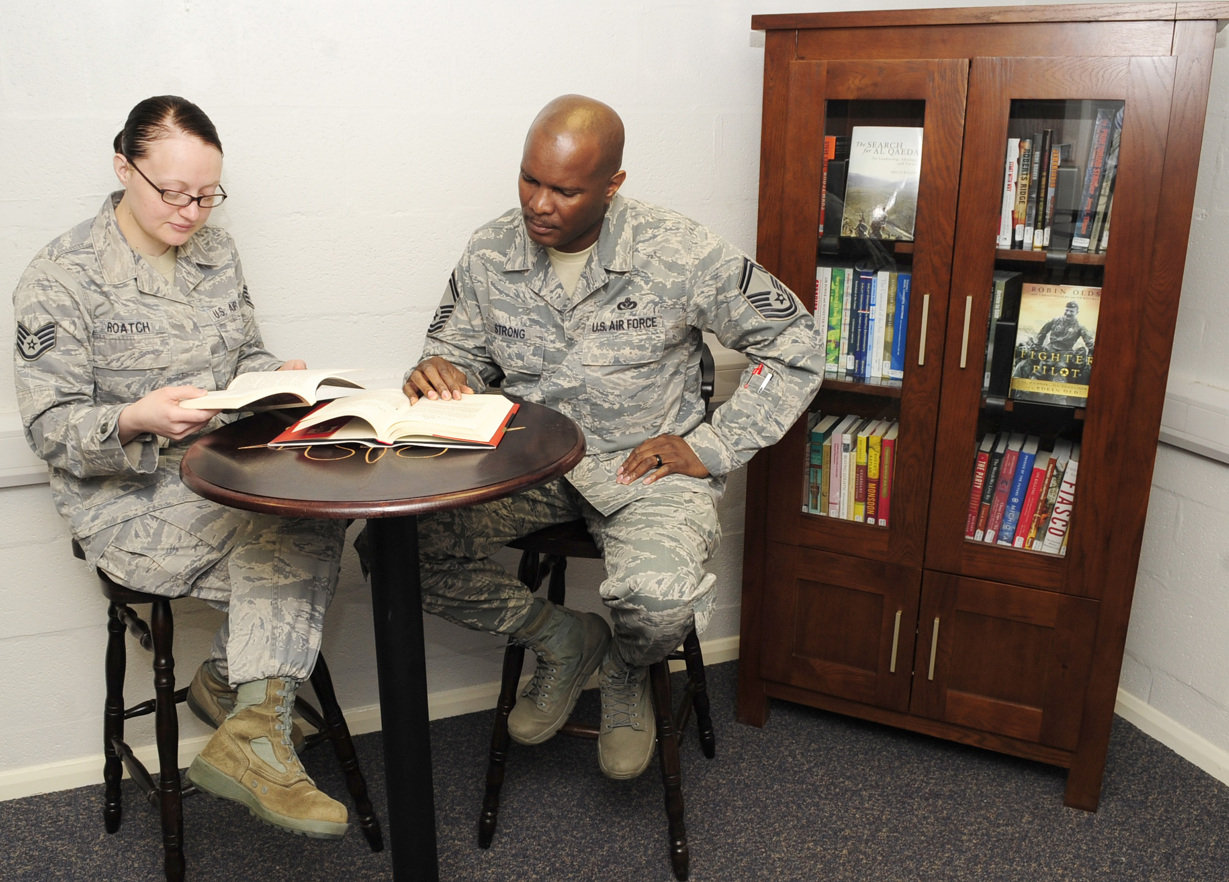 352nd SOG opens Heritage Library to share, discuss Air Commando history ...