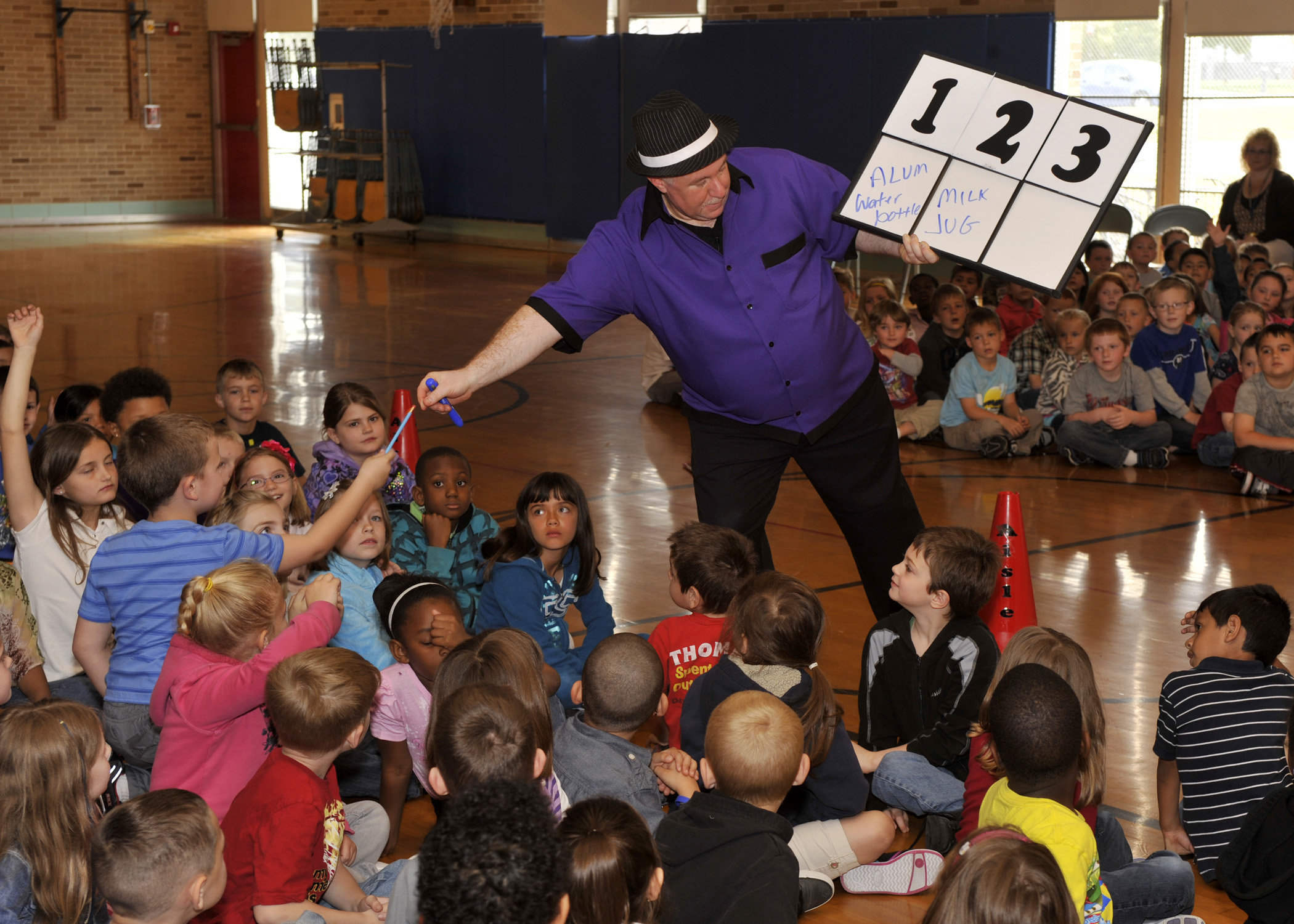 Magician entertains students at Welch Elementary School > Dover Air ...