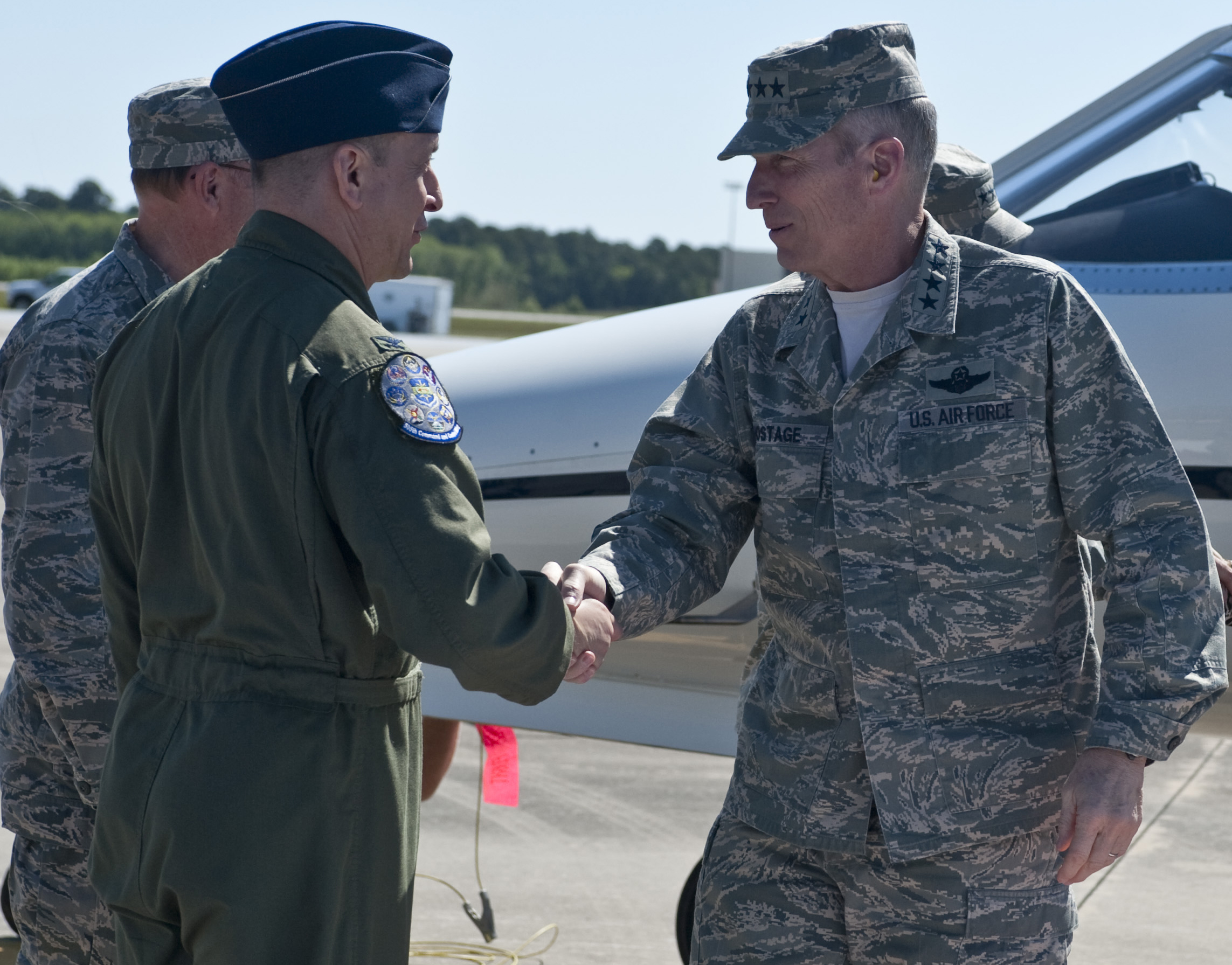 ACC commander visits 505th CCW > Hurlburt Field > Article Display