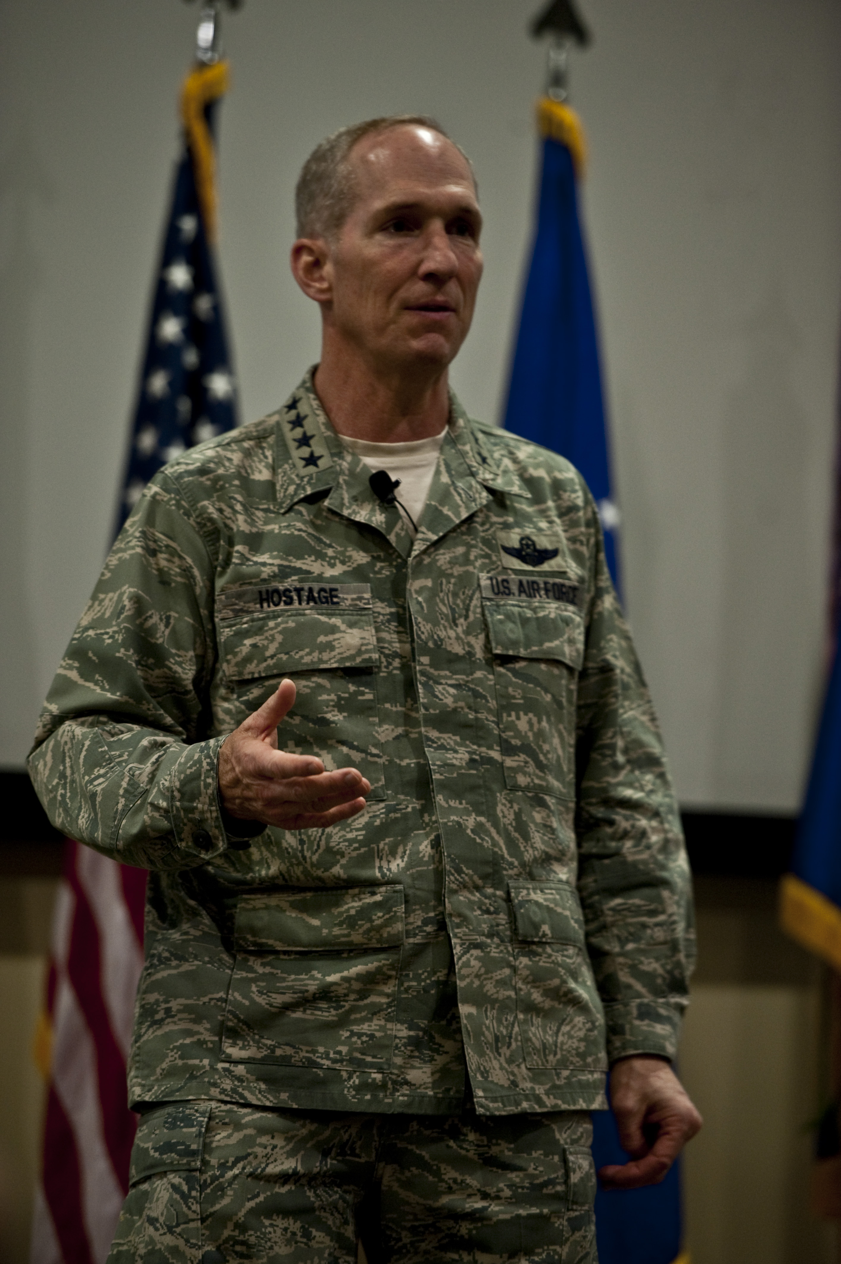 ACC commander visits 505th CCW > Hurlburt Field > Article Display