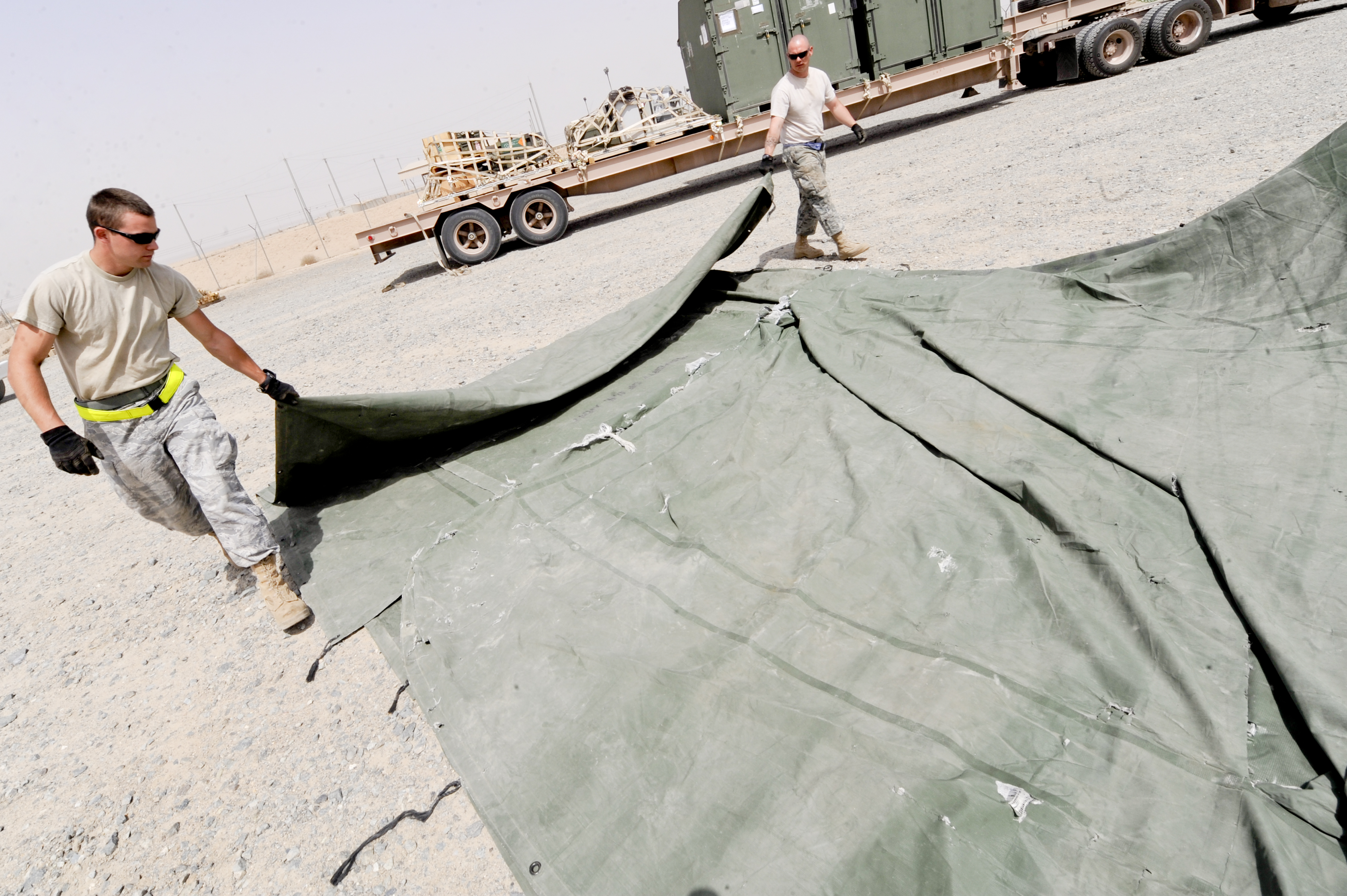 Military movers: 332nd ELRS transports, prepares cargo for shipment > U ...