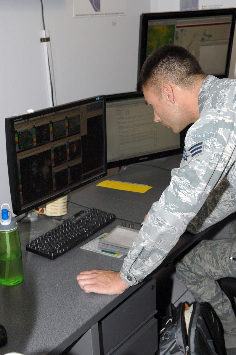 25th OWS keeps heads in the clouds > Davis-Monthan Air Force Base > Display