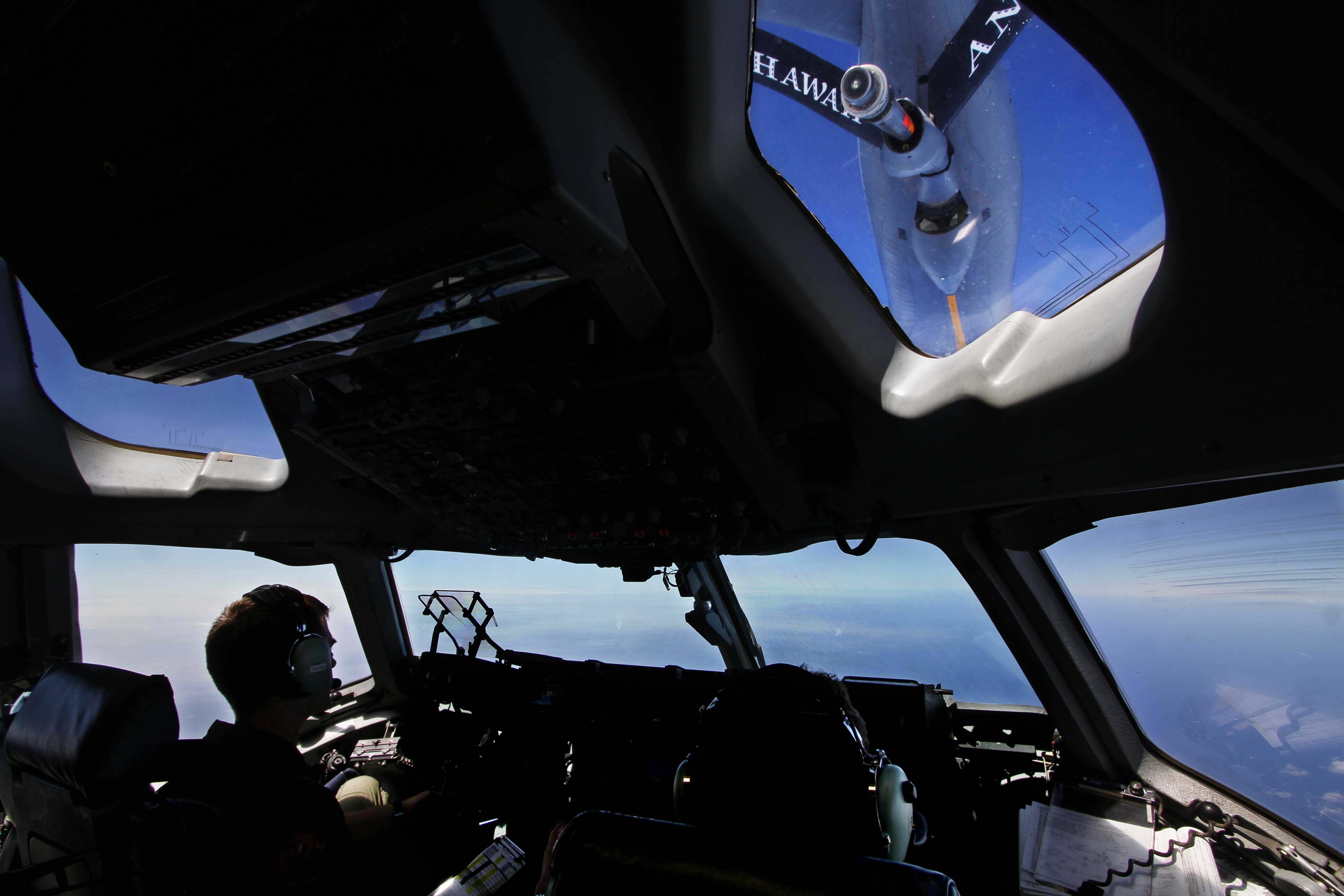 535th Airlift Squadron conducts airdrop operations over Pacific > 15th ...