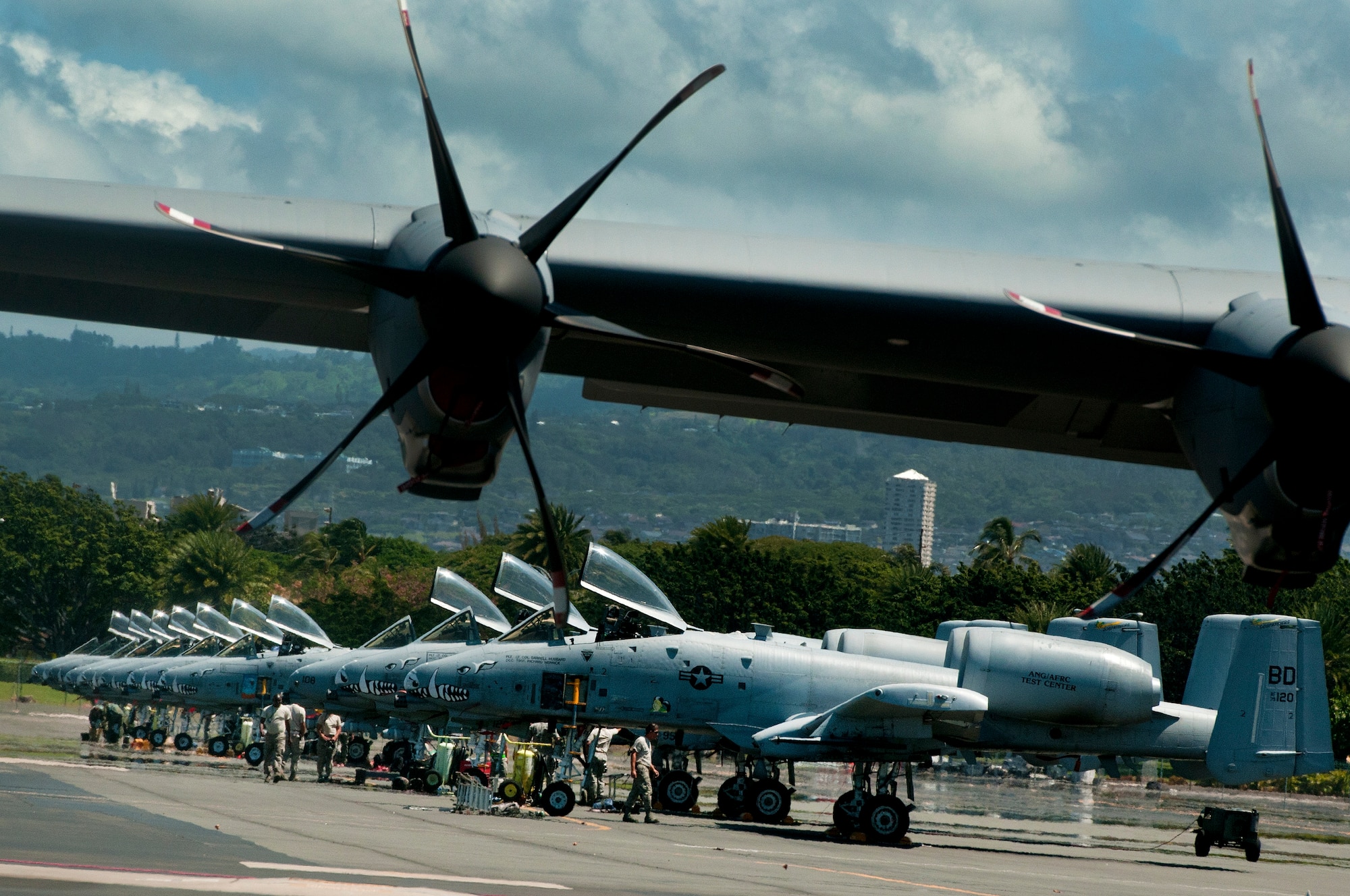 Air Force 'POLcats' fuel RIMPAC > Pacific Air Forces > Article Display