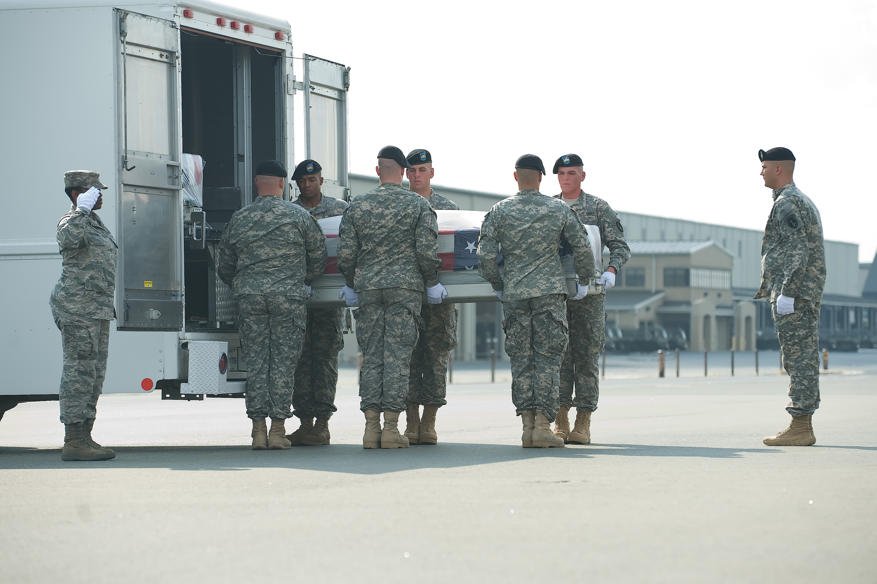 Army Pfc. Jesus J. Lopez honored in dignified transfer Aug. 4 > Air ...
