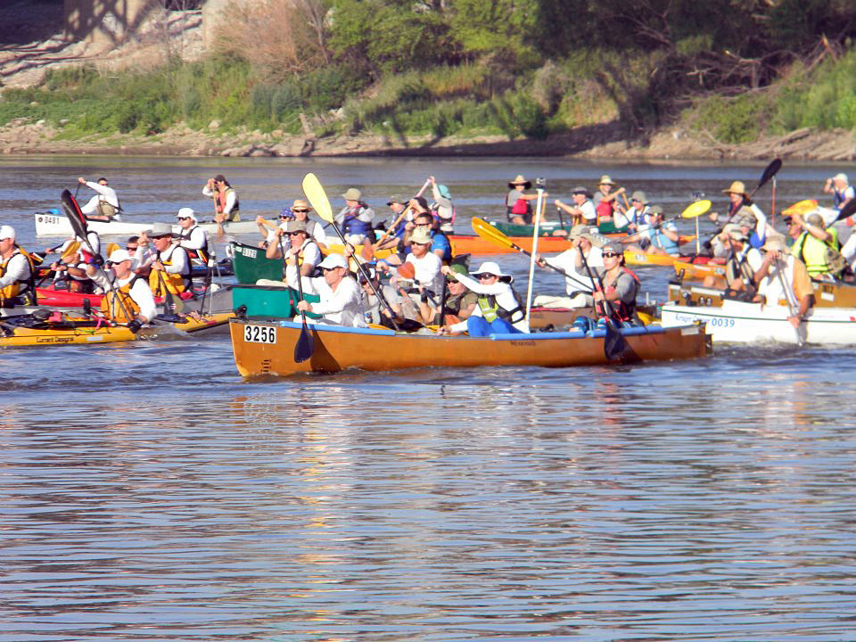 Like father like daughter, new record in 340-mile canoe race > Air ...