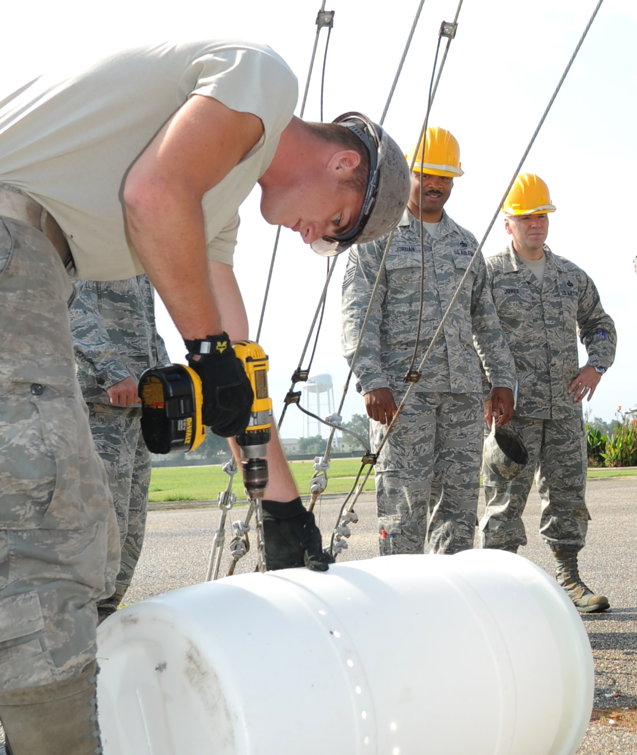 Command chiefs visit 85th Engineering Installation Squadron
