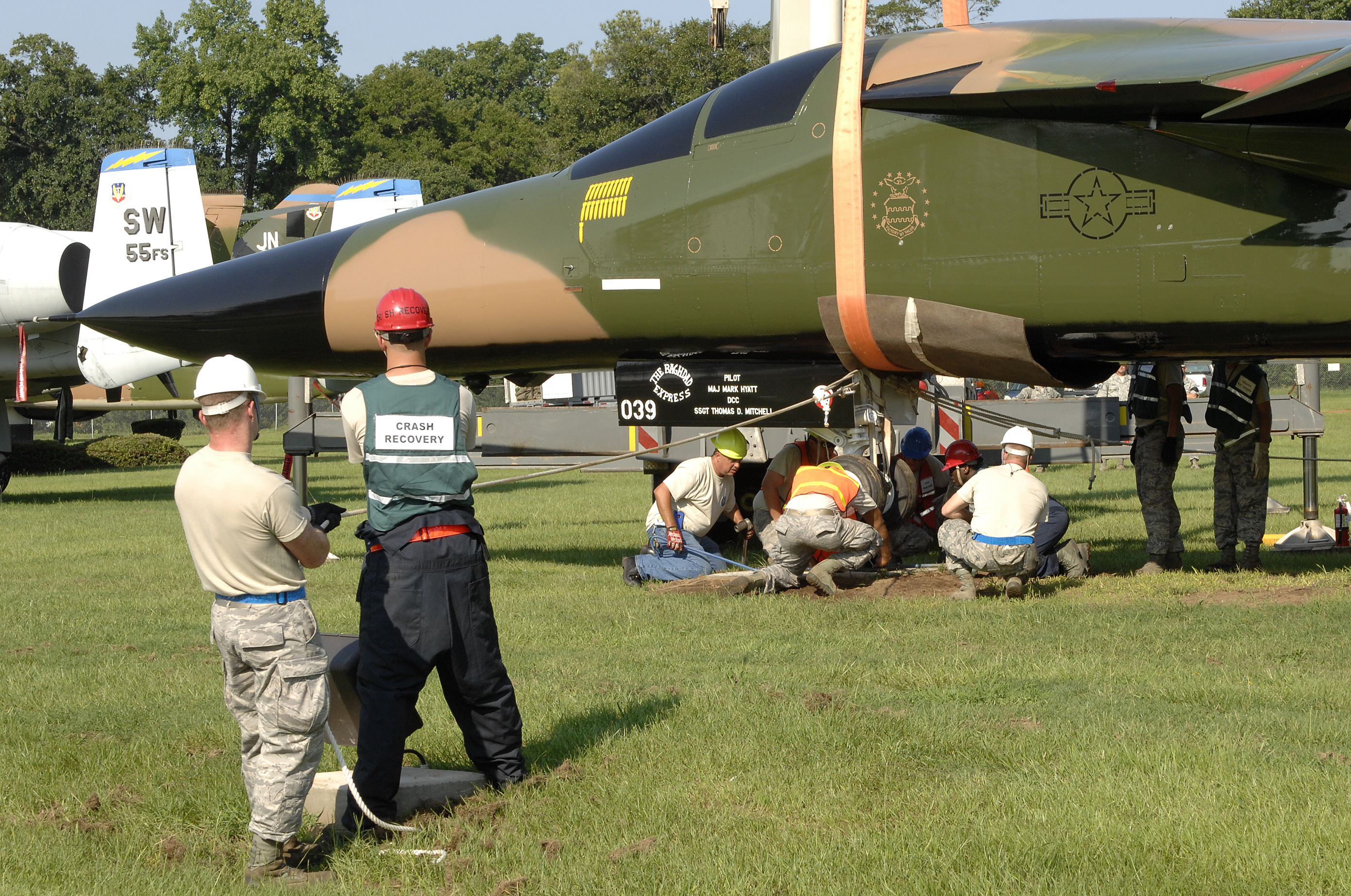 F-111 rolls out > Shaw Air Force Base > Article Display