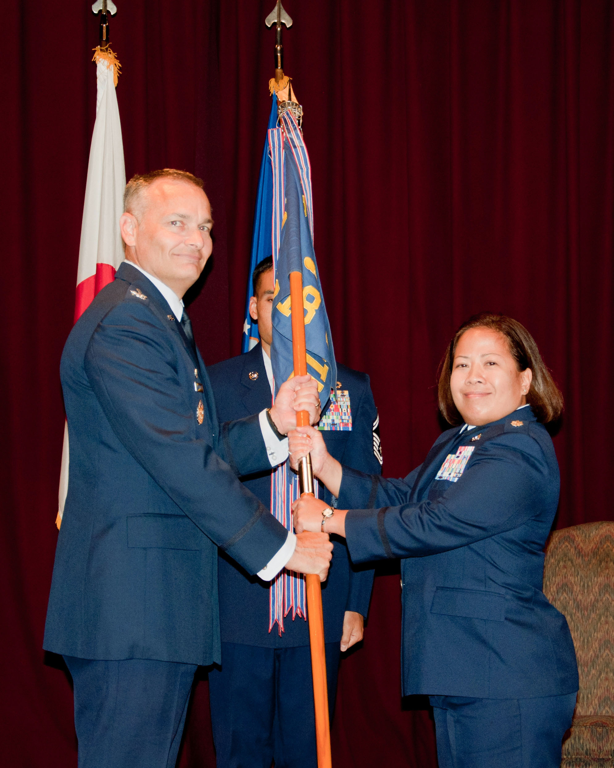 718 CES commander assumes command