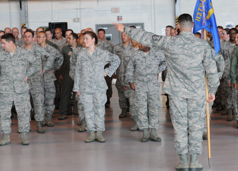 113th Wing welcomes new commander > Joint Base Andrews > News