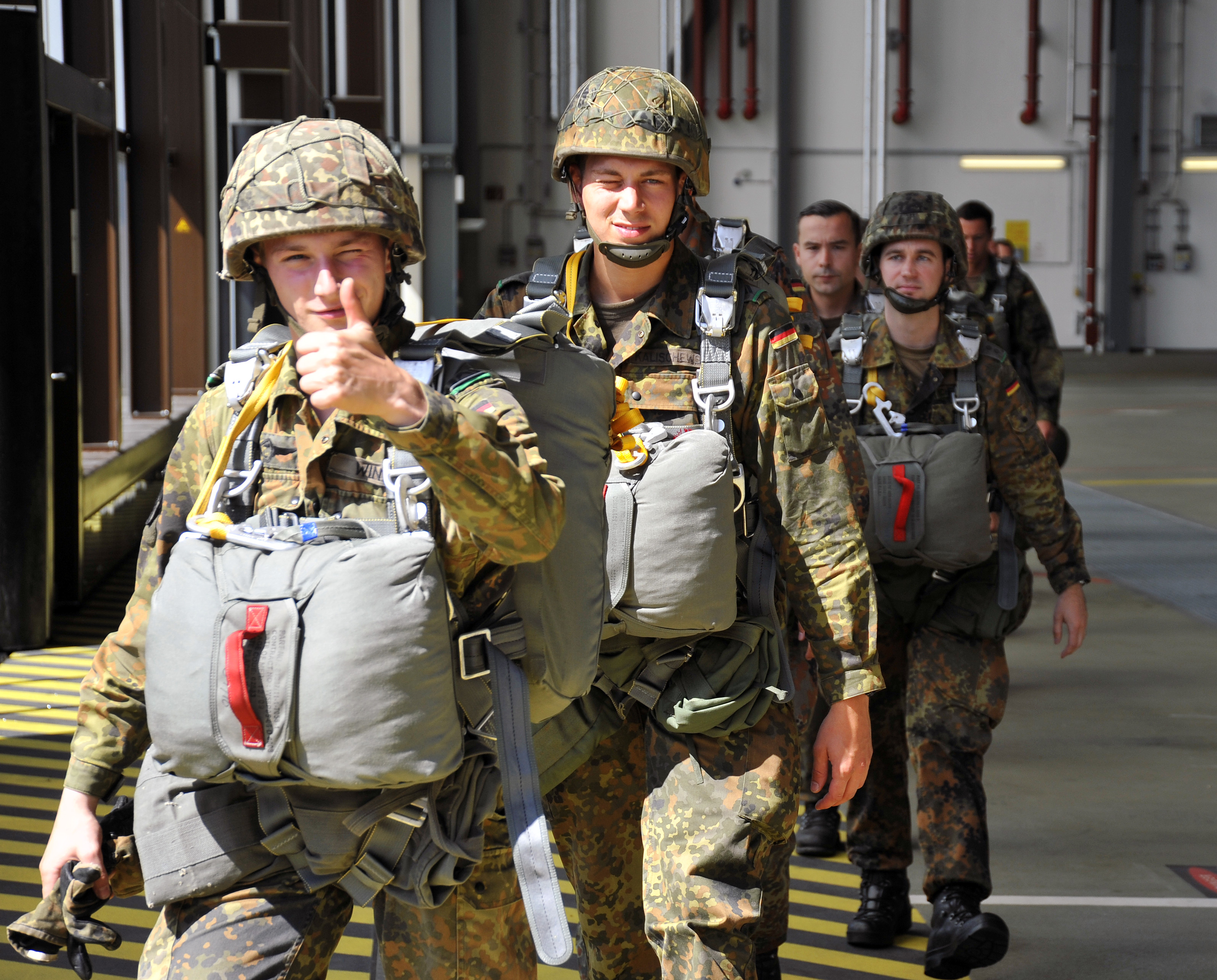 Ramstein hosts international jump week > Air Force > Article Display