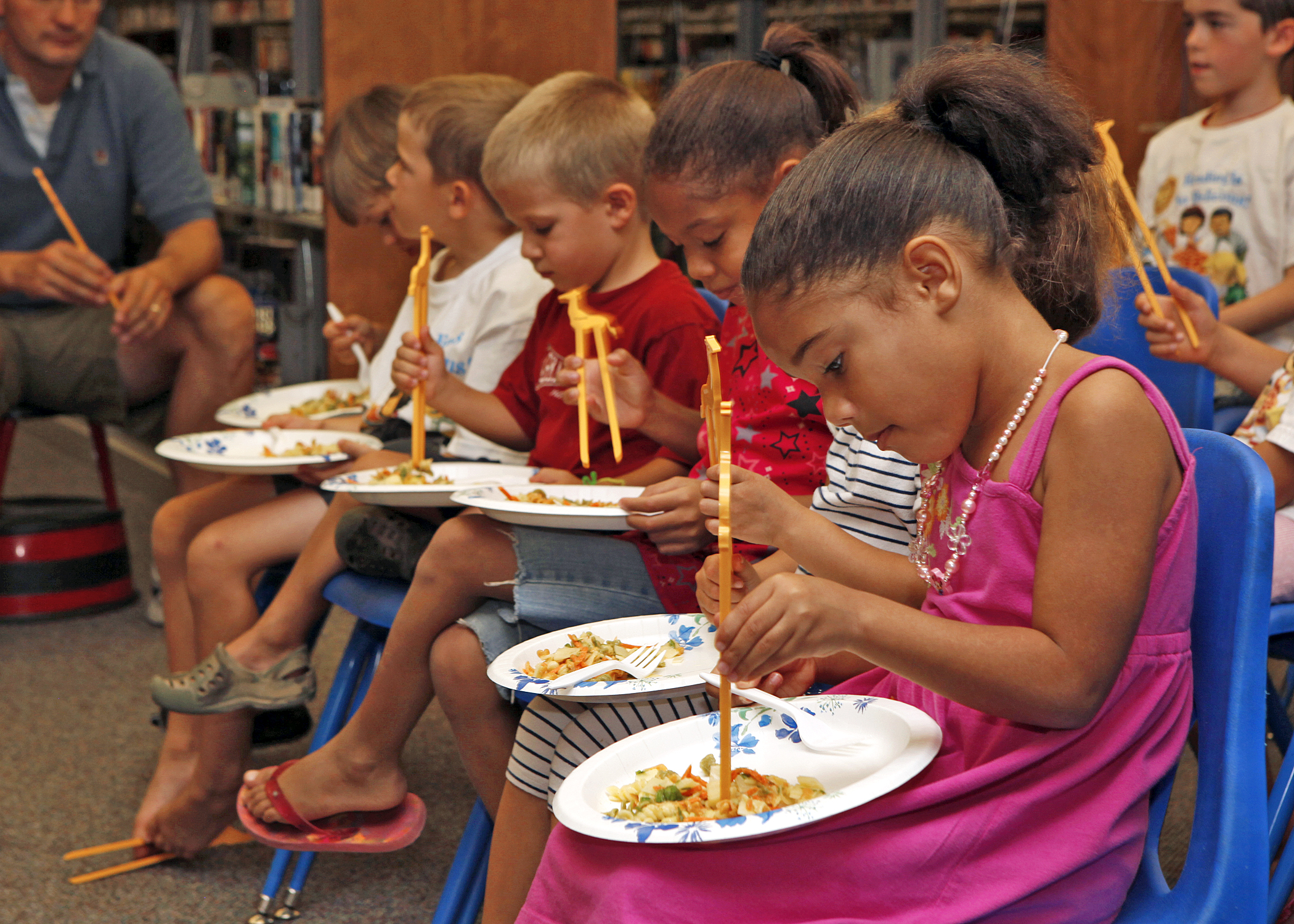 Edwards library serves up one 'delicious' summer reading program finale ...