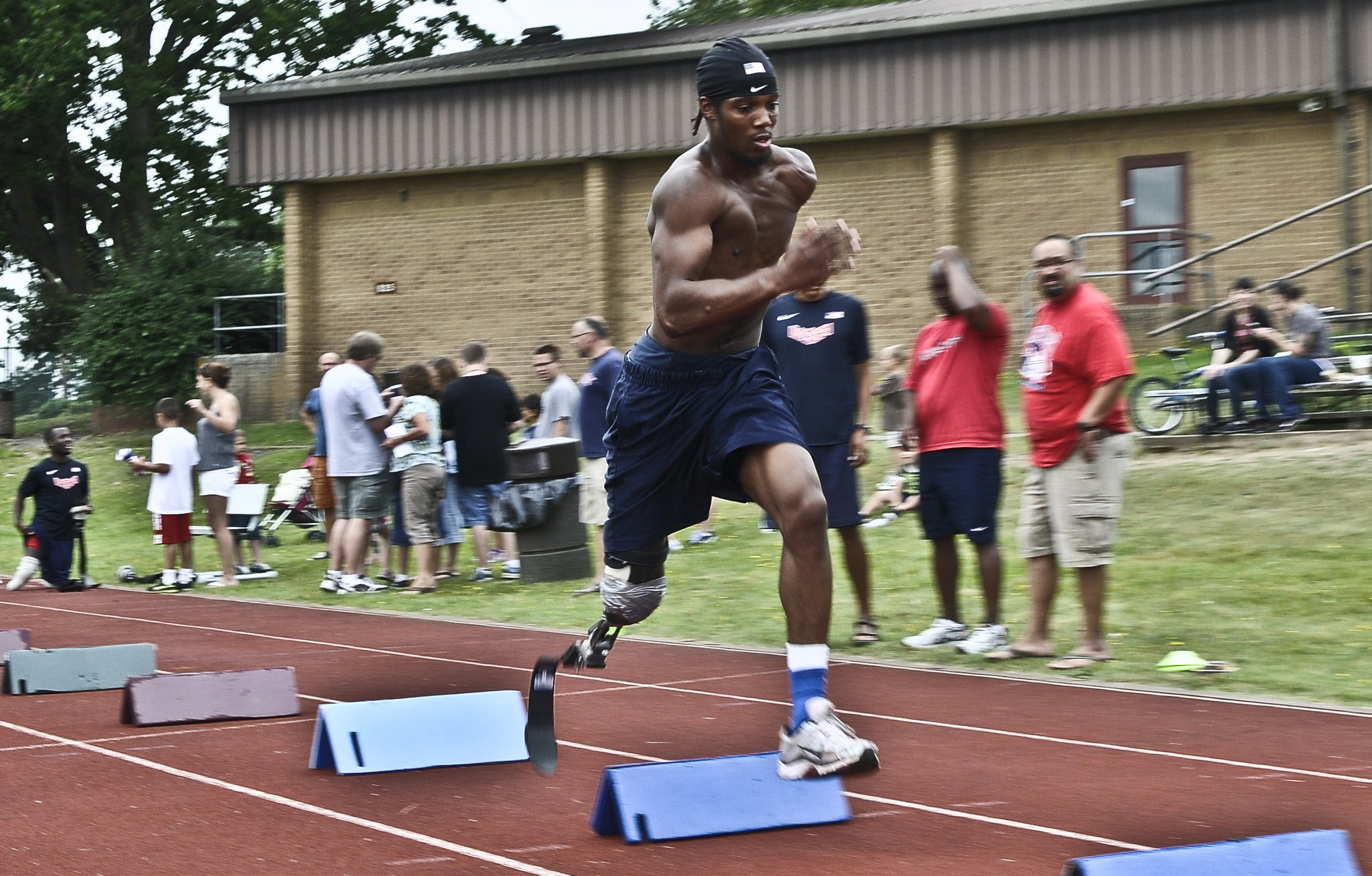 U.S. Paralympic track & field team trains at RAF Lakenheath > U.S. Air ...