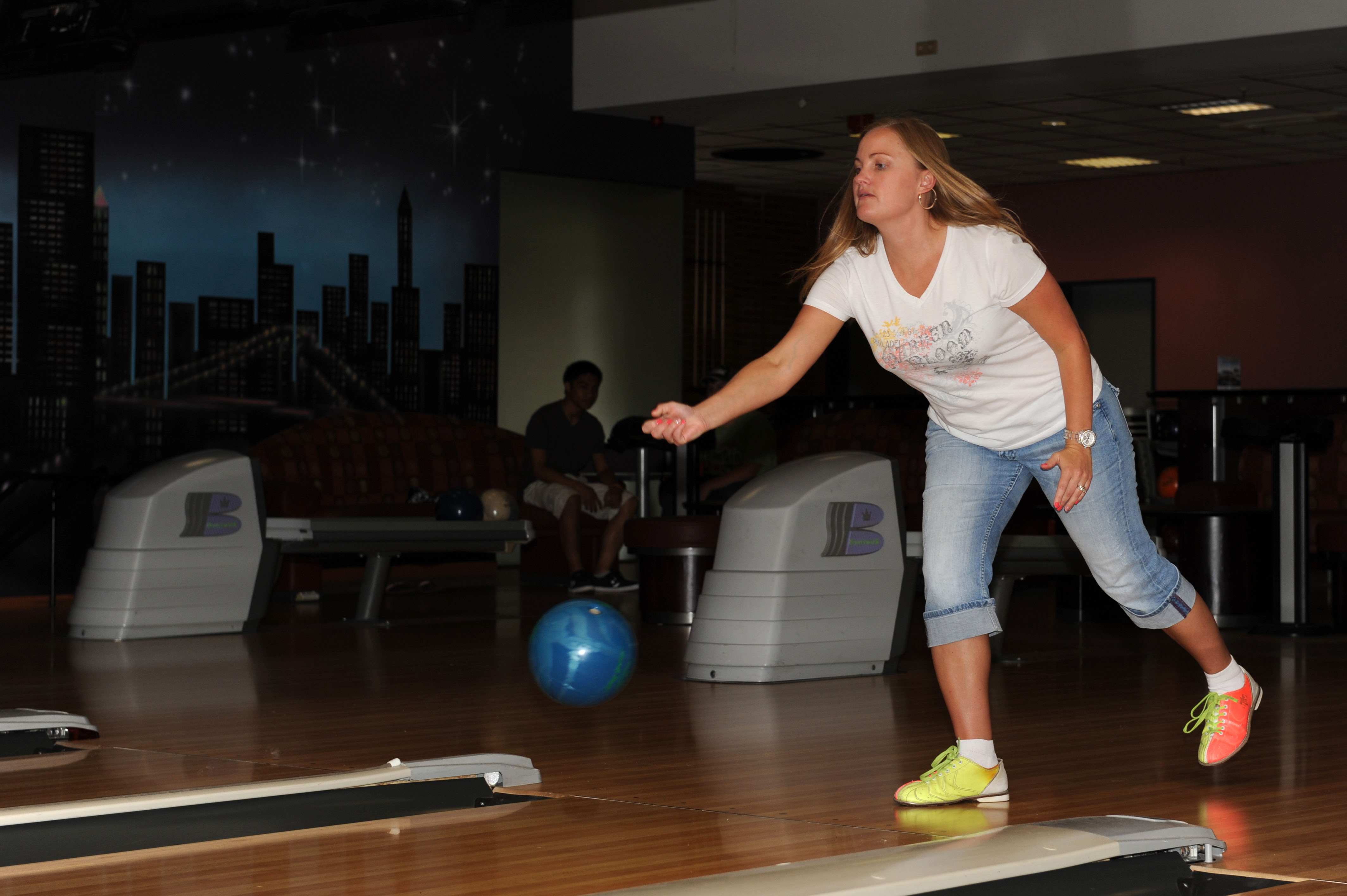 Bowling center provides fun > Spangdahlem Air Base > Article Display