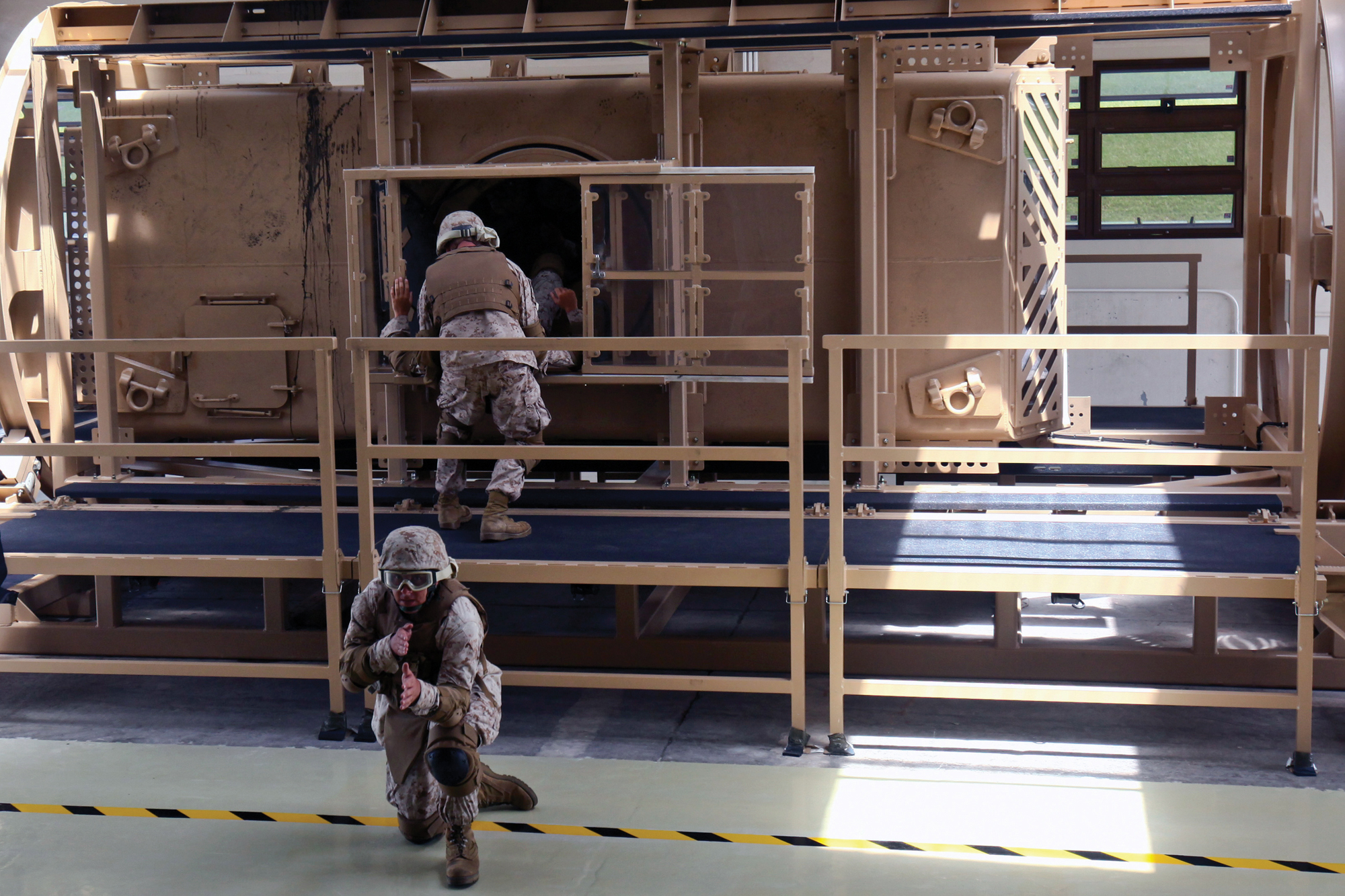 Egress trainer provides insight from all angles > Marine Corps ...