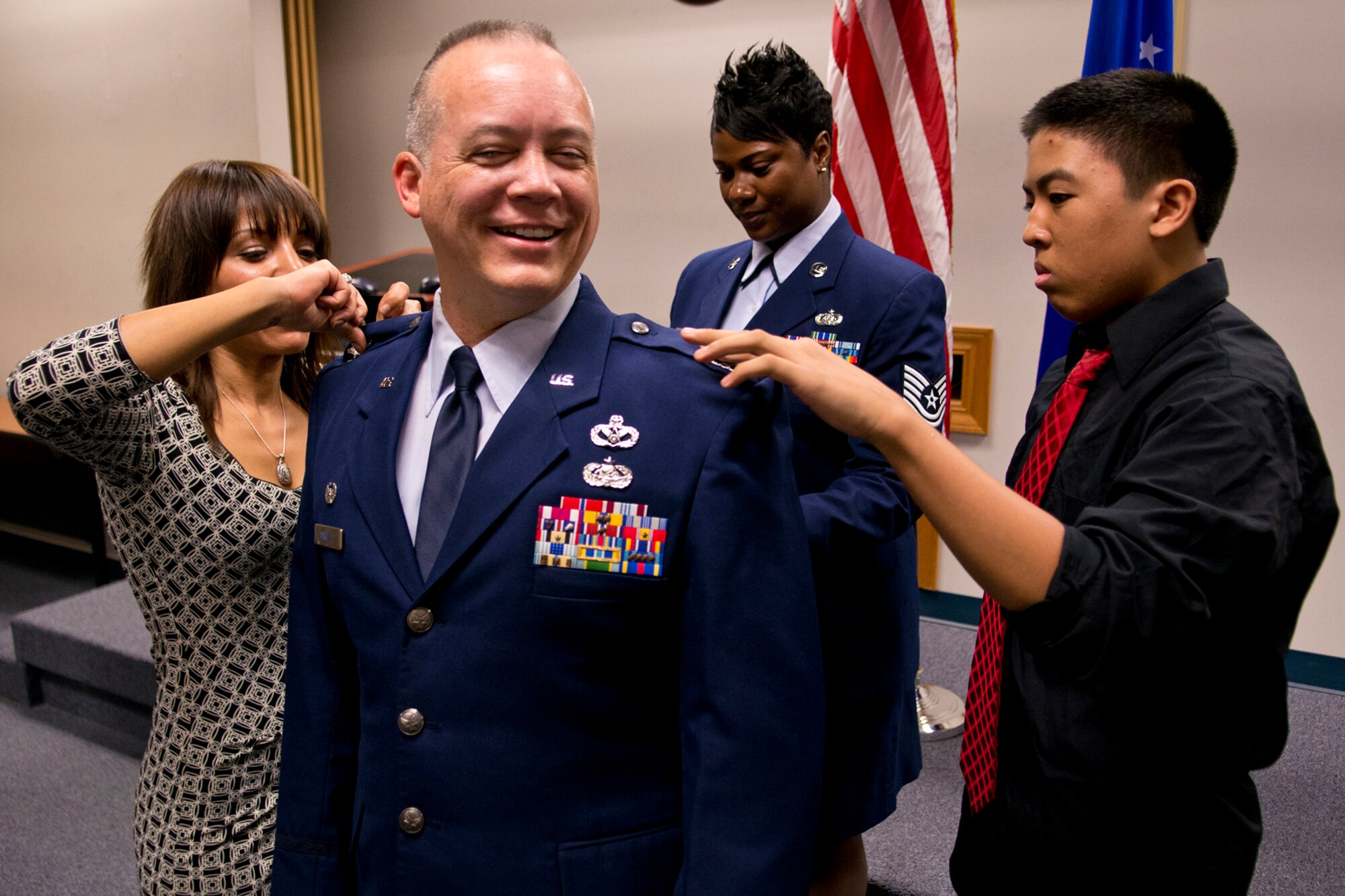 307th RED HORSE commander gets pinned > 307th Bomb Wing > Article Display