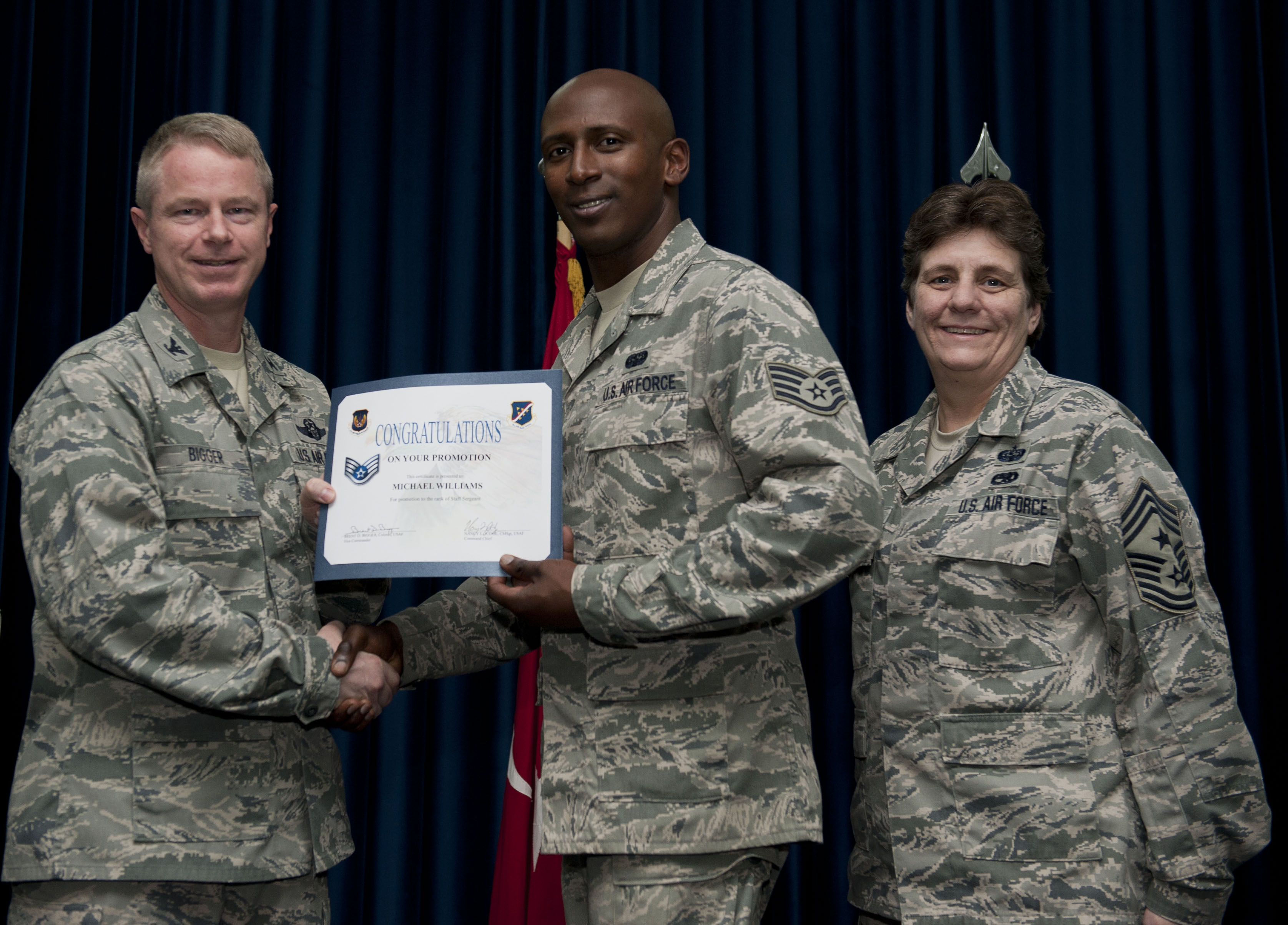 24 Airmen promoted at Incirlik > Incirlik Air Base > Article Display