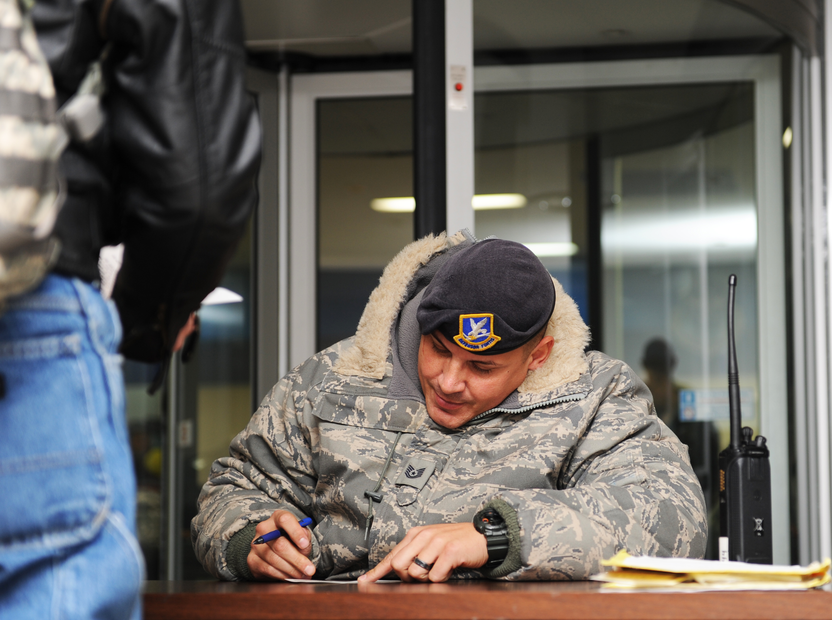 Airmen dual-hat exercise, real-world responses > Misawa Air Base ...