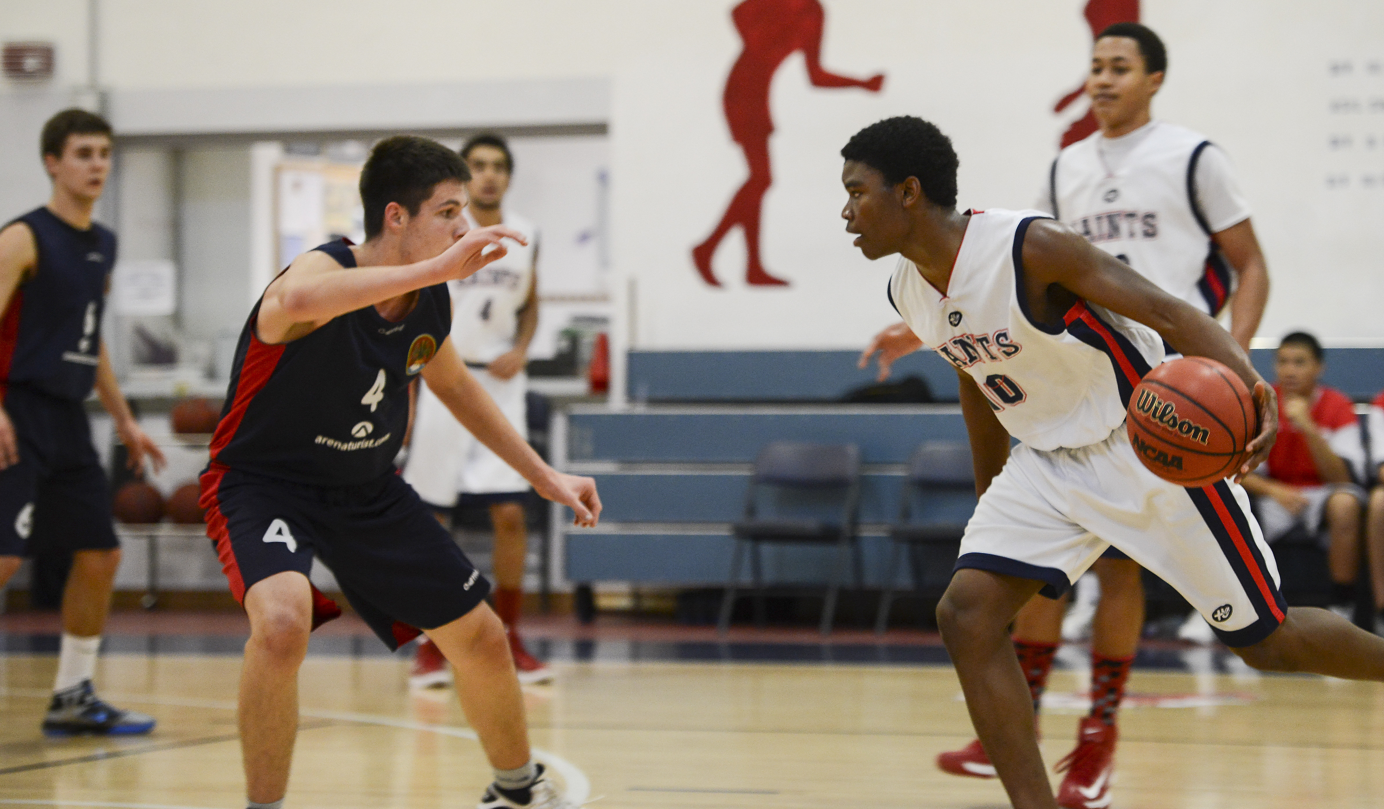AHS basketball members open homes, court for international competition ...