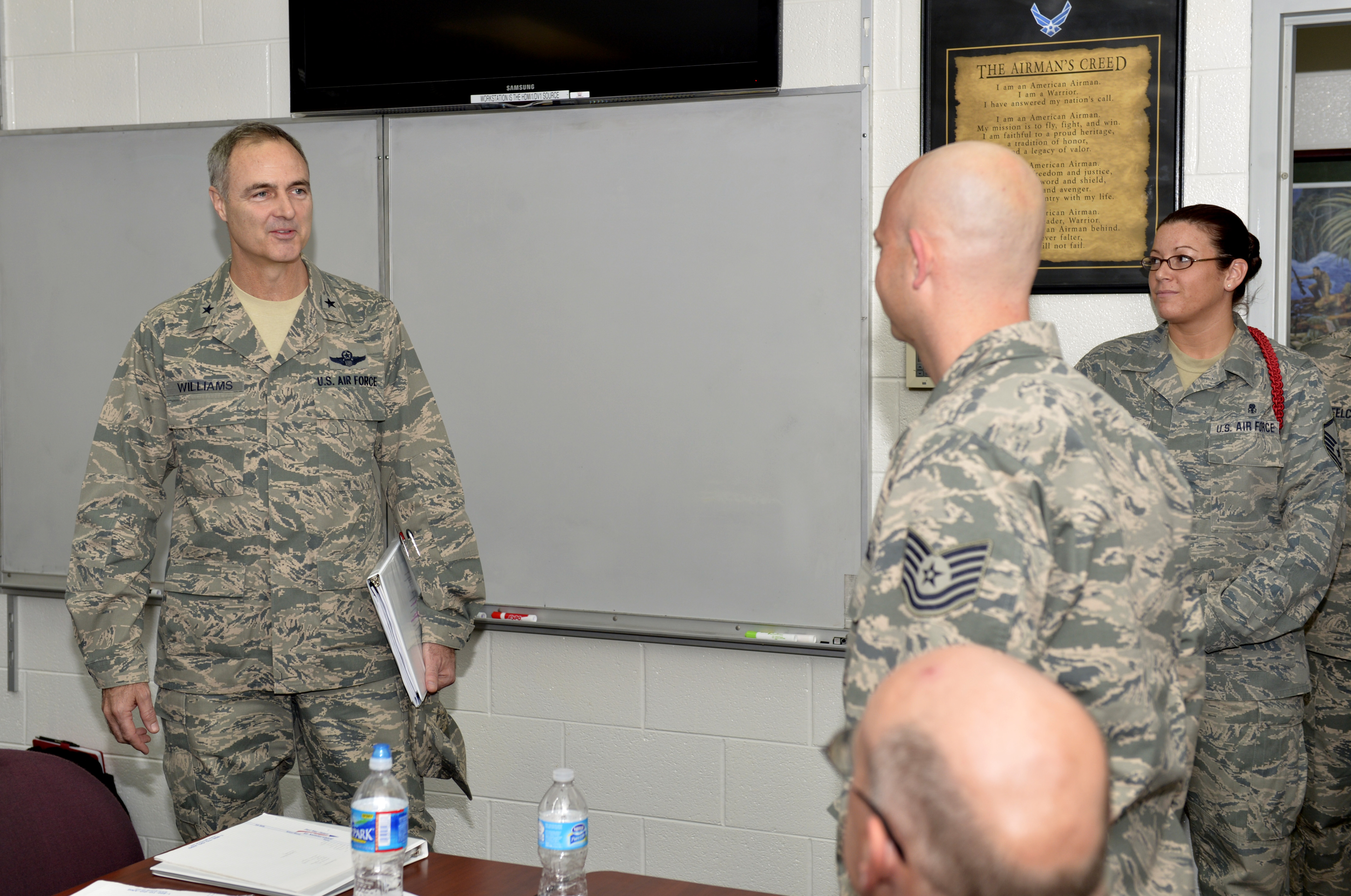 ANGRC Commander visits ANG premier training center > Air National Guard ...