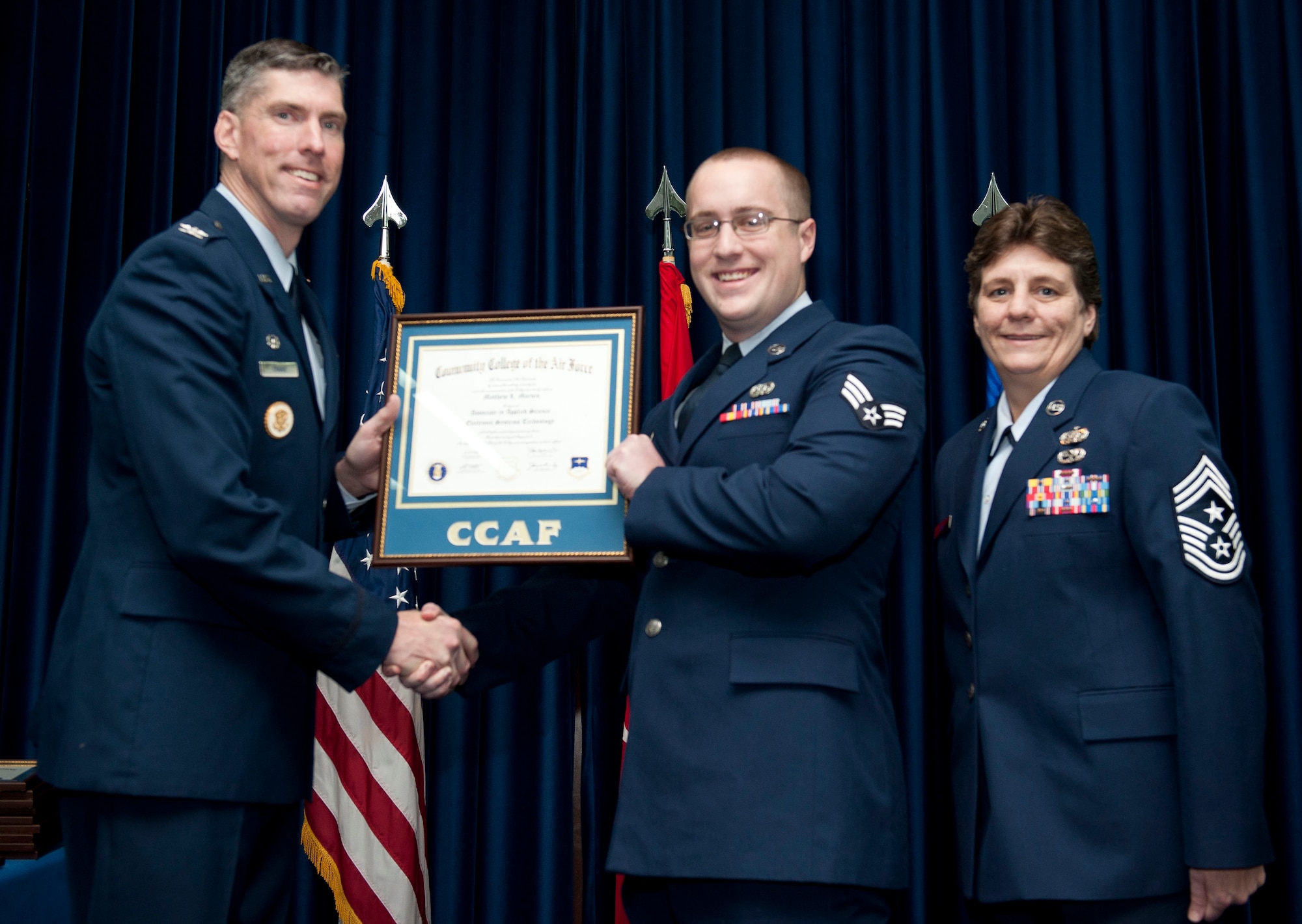 18 Incirlik Airmen receive CCAF degrees > Incirlik Air Base > Article ...