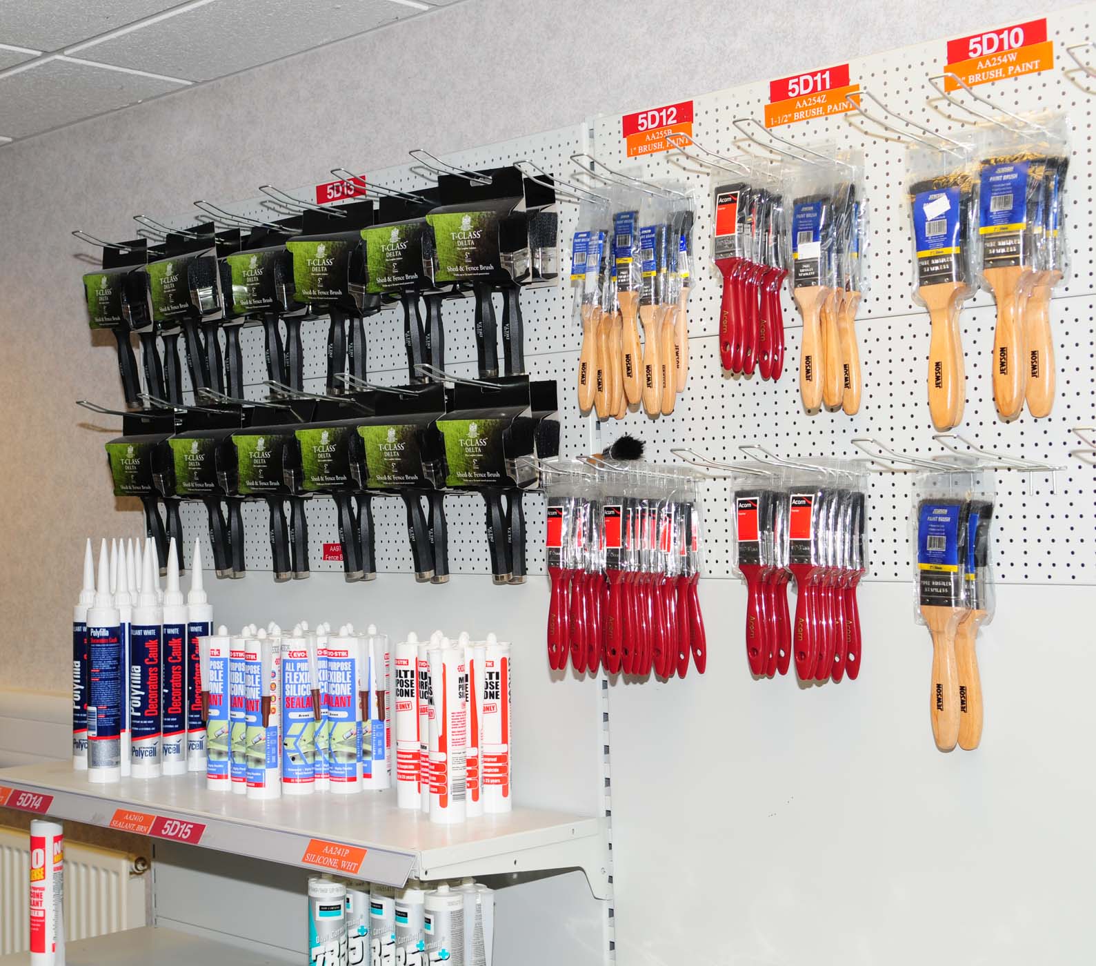 Self-help store offers solution to be safe in bad weather > Royal Air ...