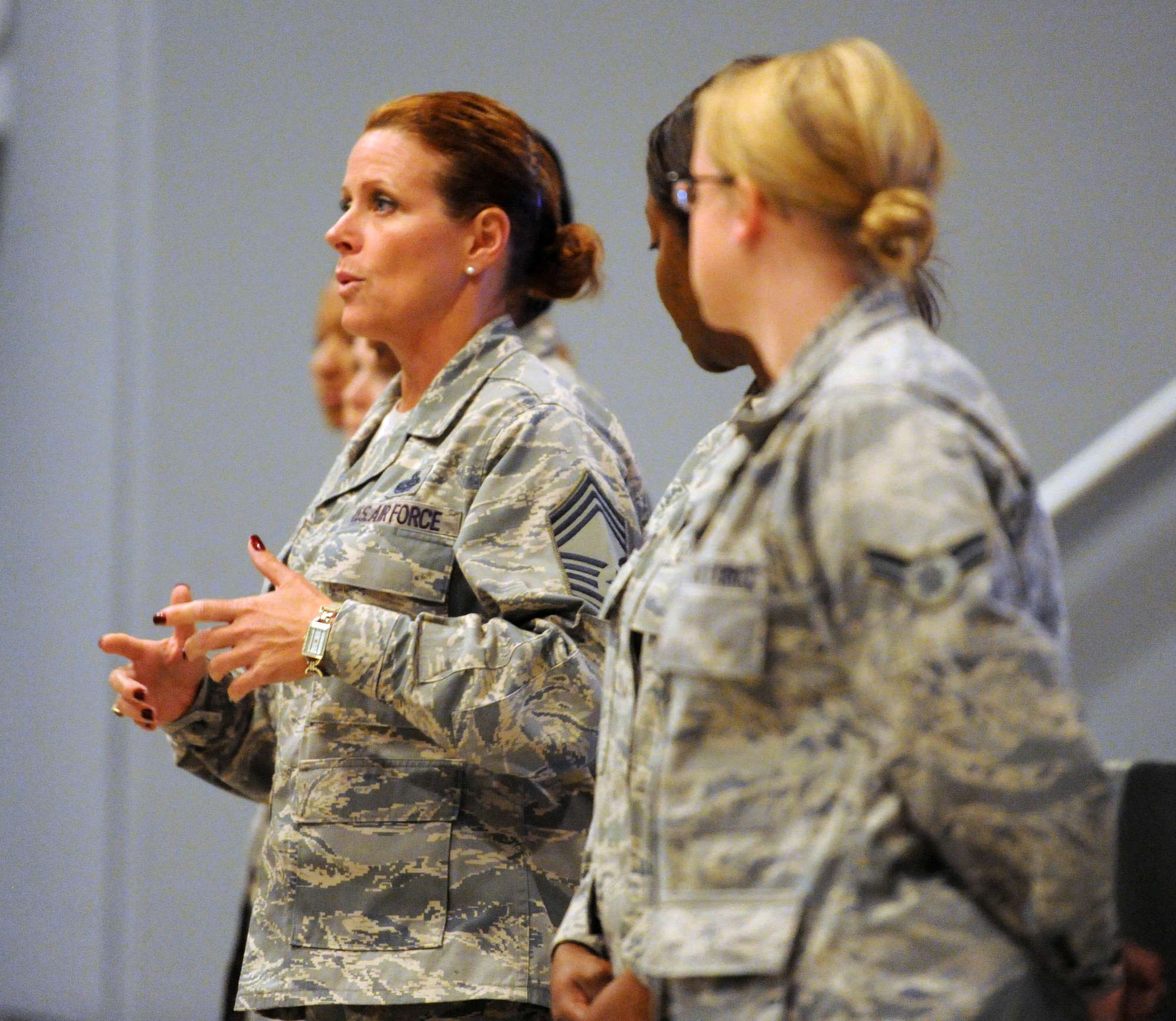 Command chief delivers key messages during enlisted call > 15th Wing ...