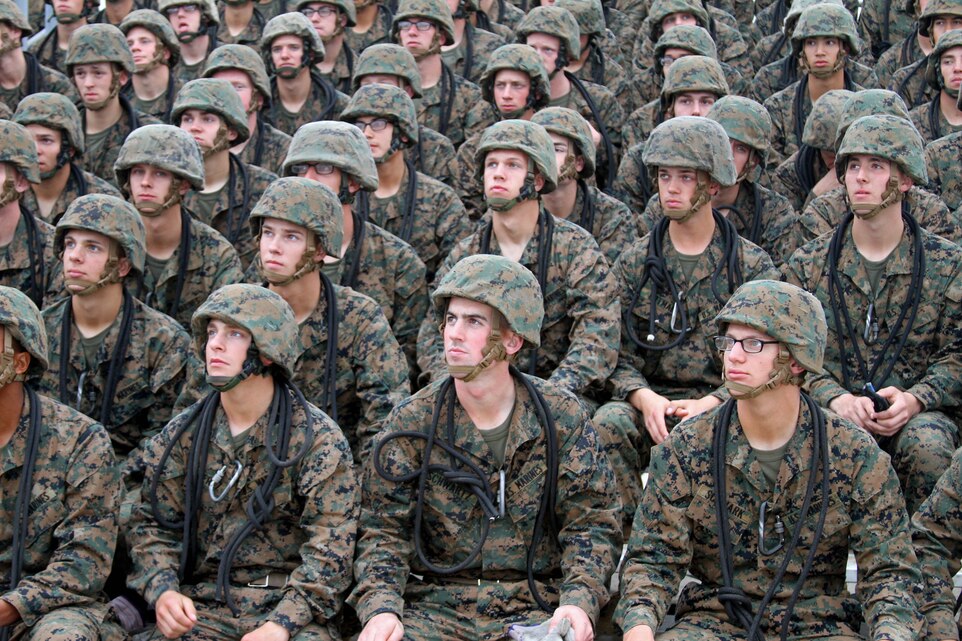 Recruits gain confidence from rappel tower conquest > United States ...