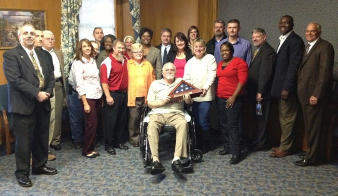 Marine, Mentor Retires > Marine Corps Systems Command > News Article ...