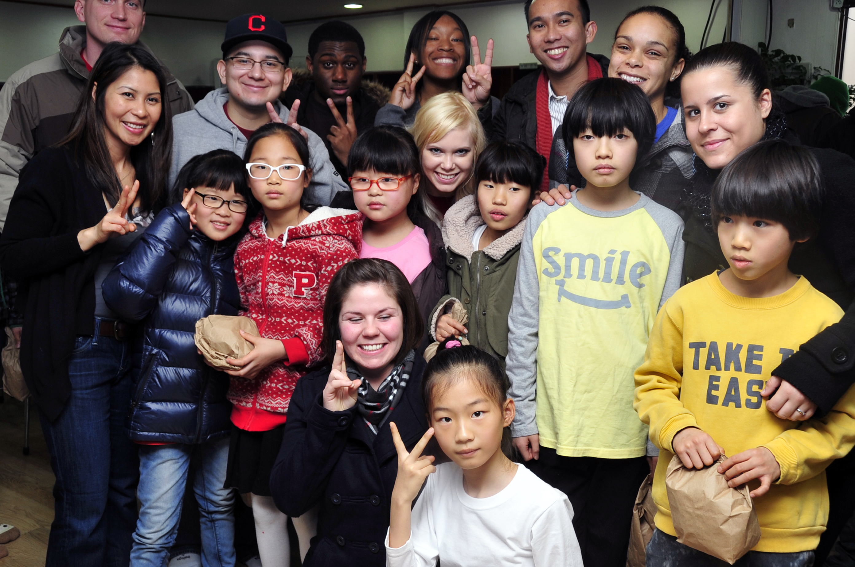 Osan community brightens holidays for Korean orphans > Osan Air Base ...