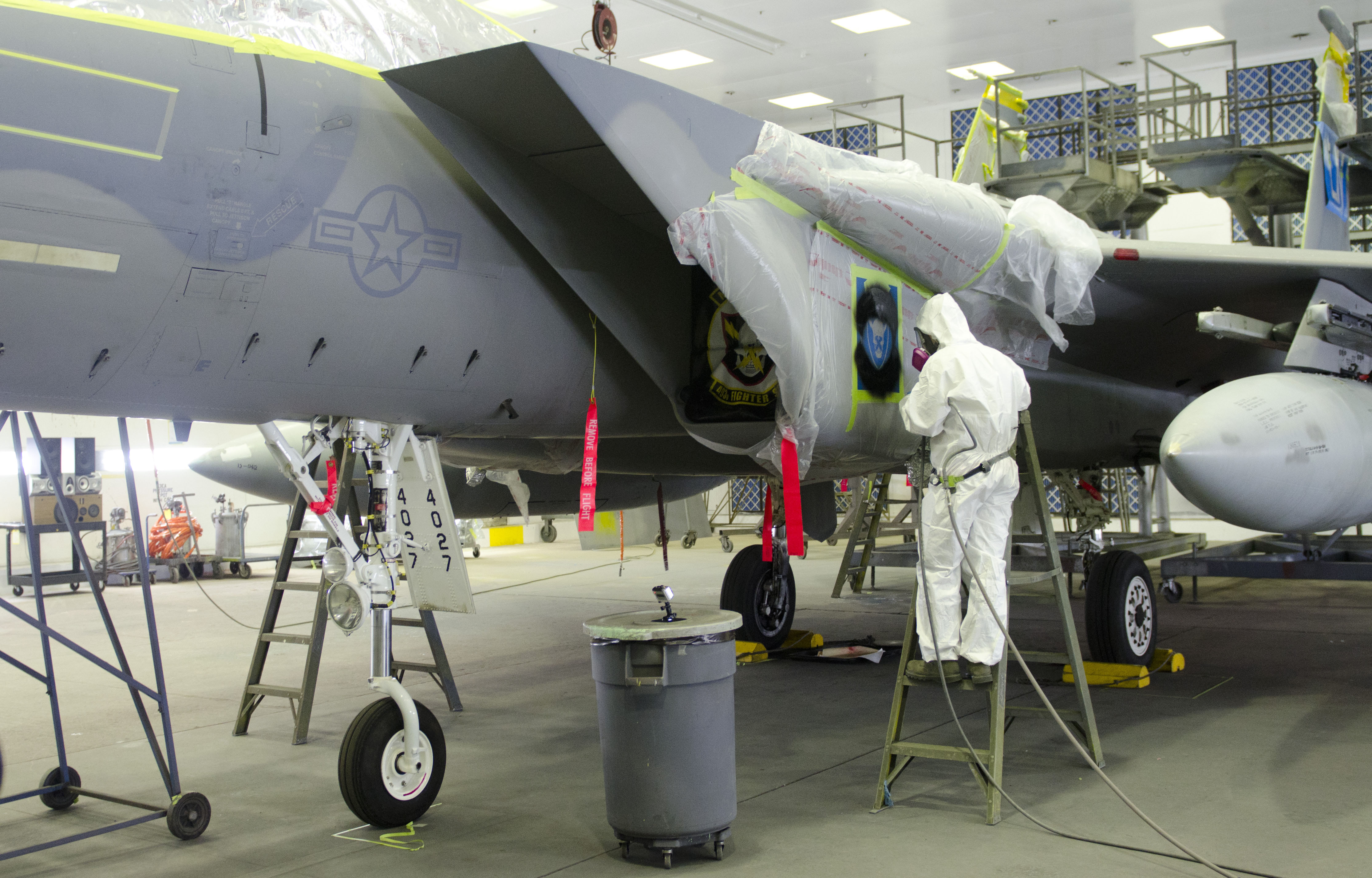 Corrosion control gives eagle new coat > U.S. Air Forces in Europe - Air Forces Africa > Article ...