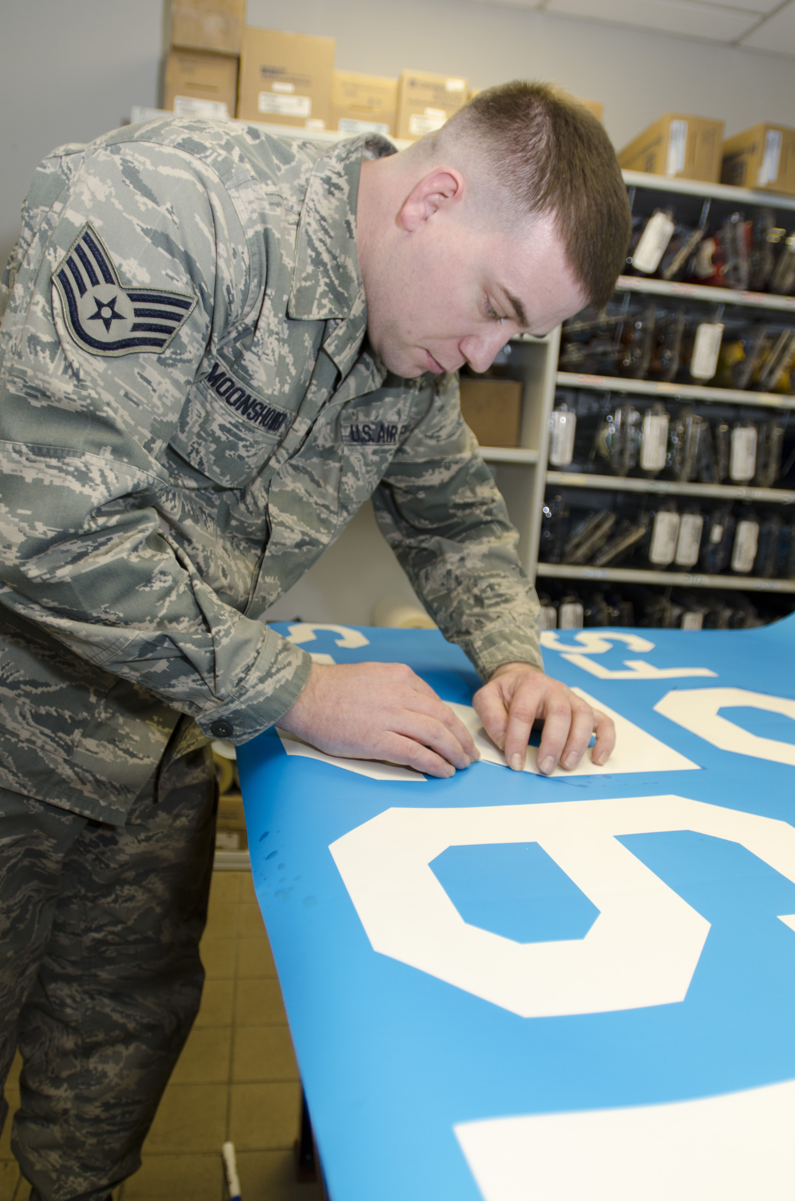 Corrosion control gives eagle new coat > Royal Air Force Lakenheath ...