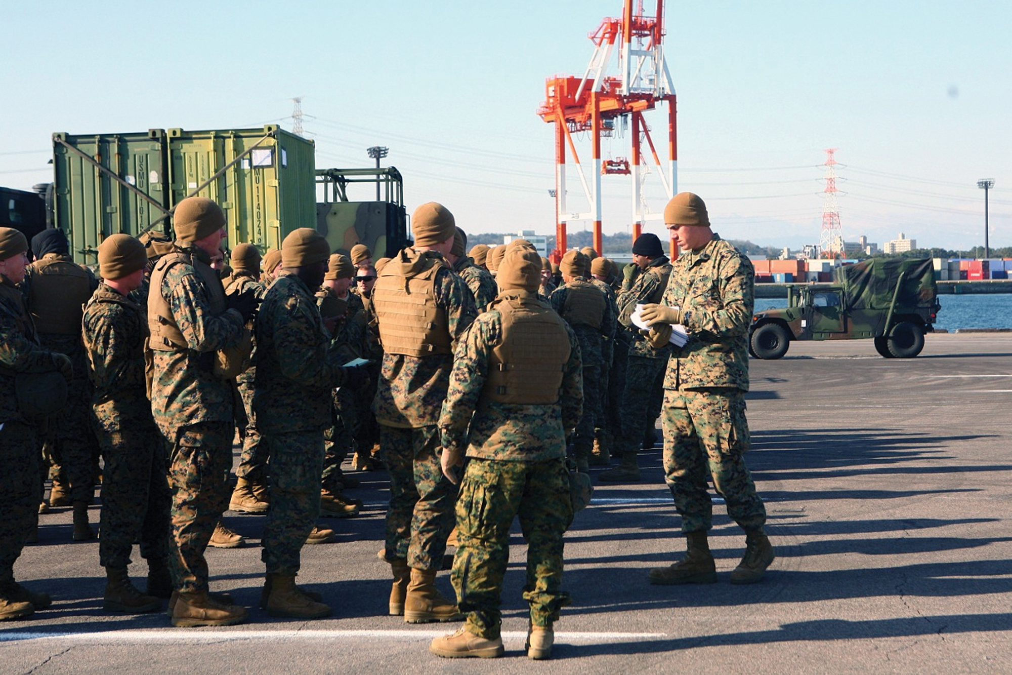 Artillery Marines arrive > Marine Corps Installations Pacific > News