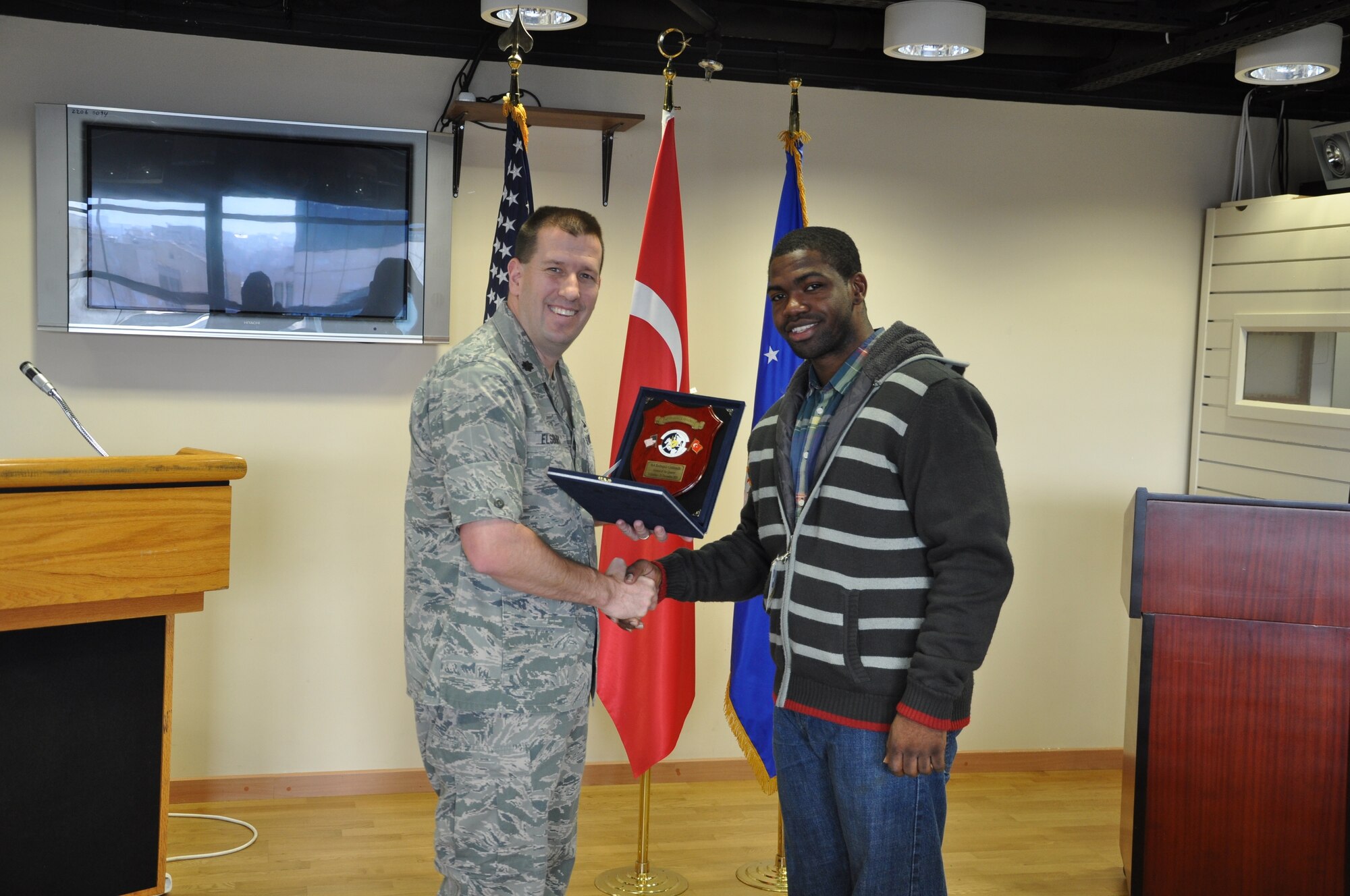 425th ABS announces quarterly awards > Incirlik Air Base > Article Display