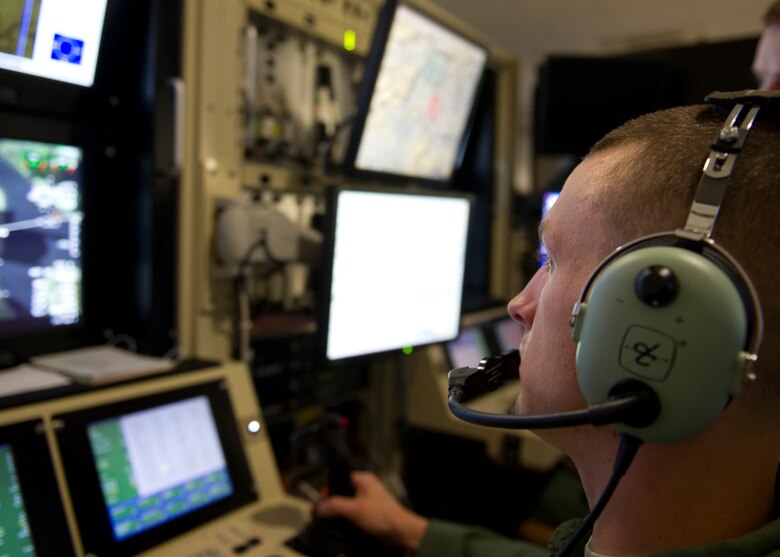 18X pilots learn RPAs first > Holloman Air Force Base > Display
