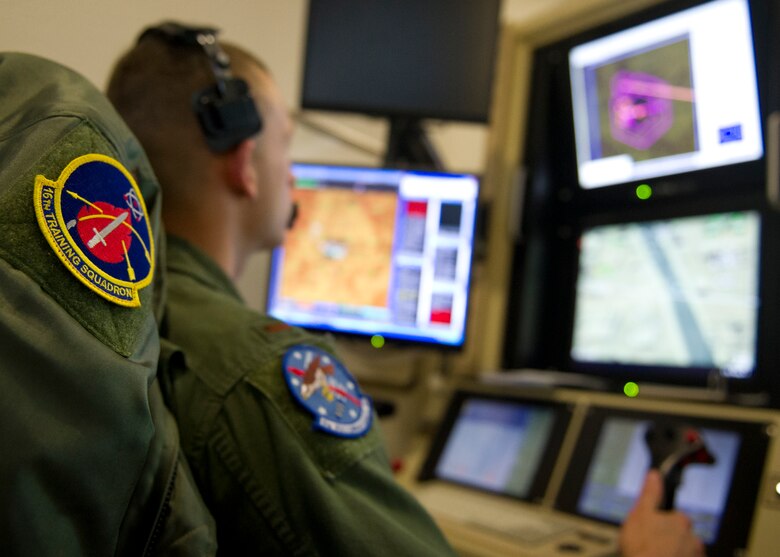 18X pilots learn RPAs first > Holloman Air Force Base > Display