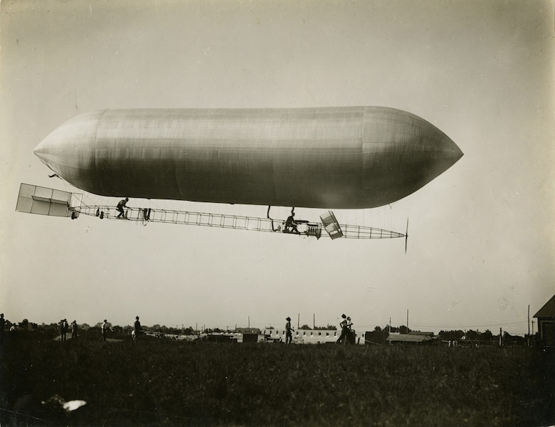 Baldwin Dirigible: U.S. Army's First Airship > National Museum of the ...