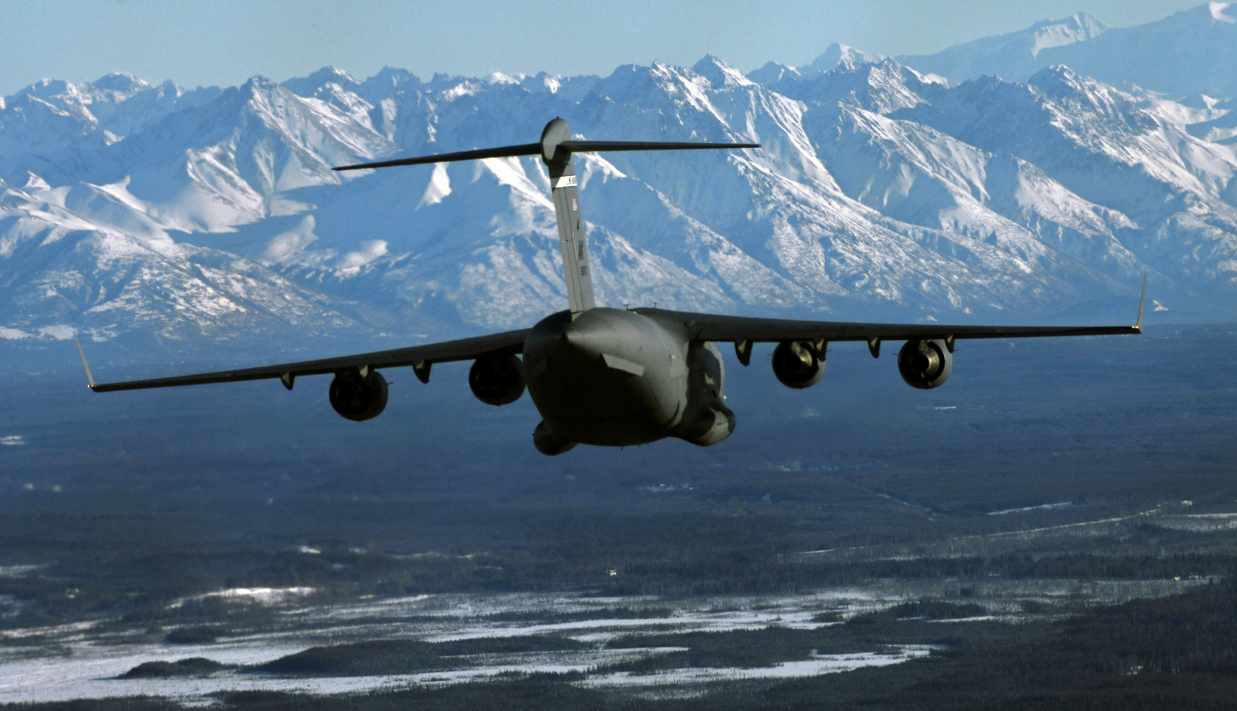 Joint Air Operations: JBER troops join forces for 6th Engineer airborne ...