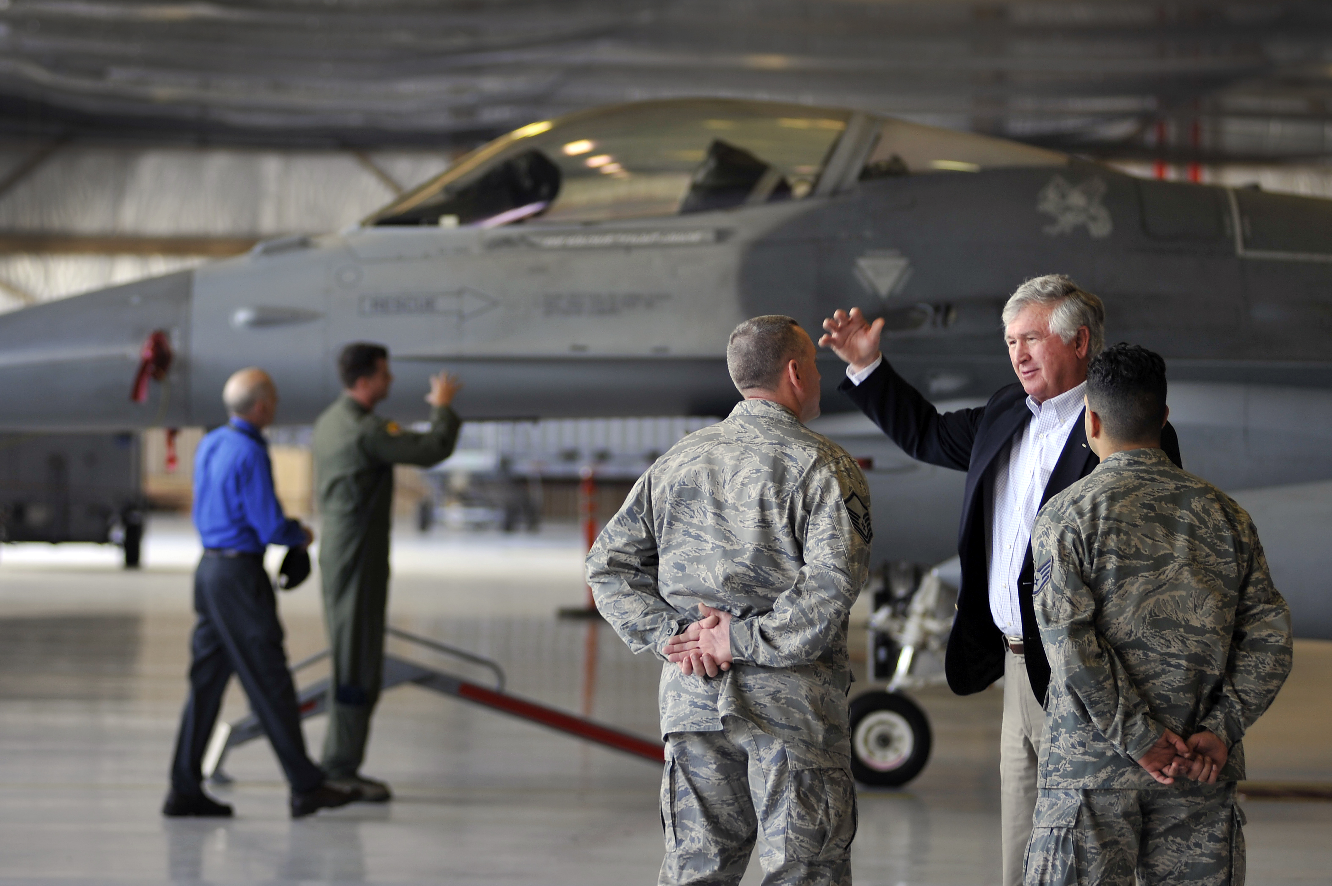 Picking up where he left off: Col. follows in father's footsteps > Shaw ...