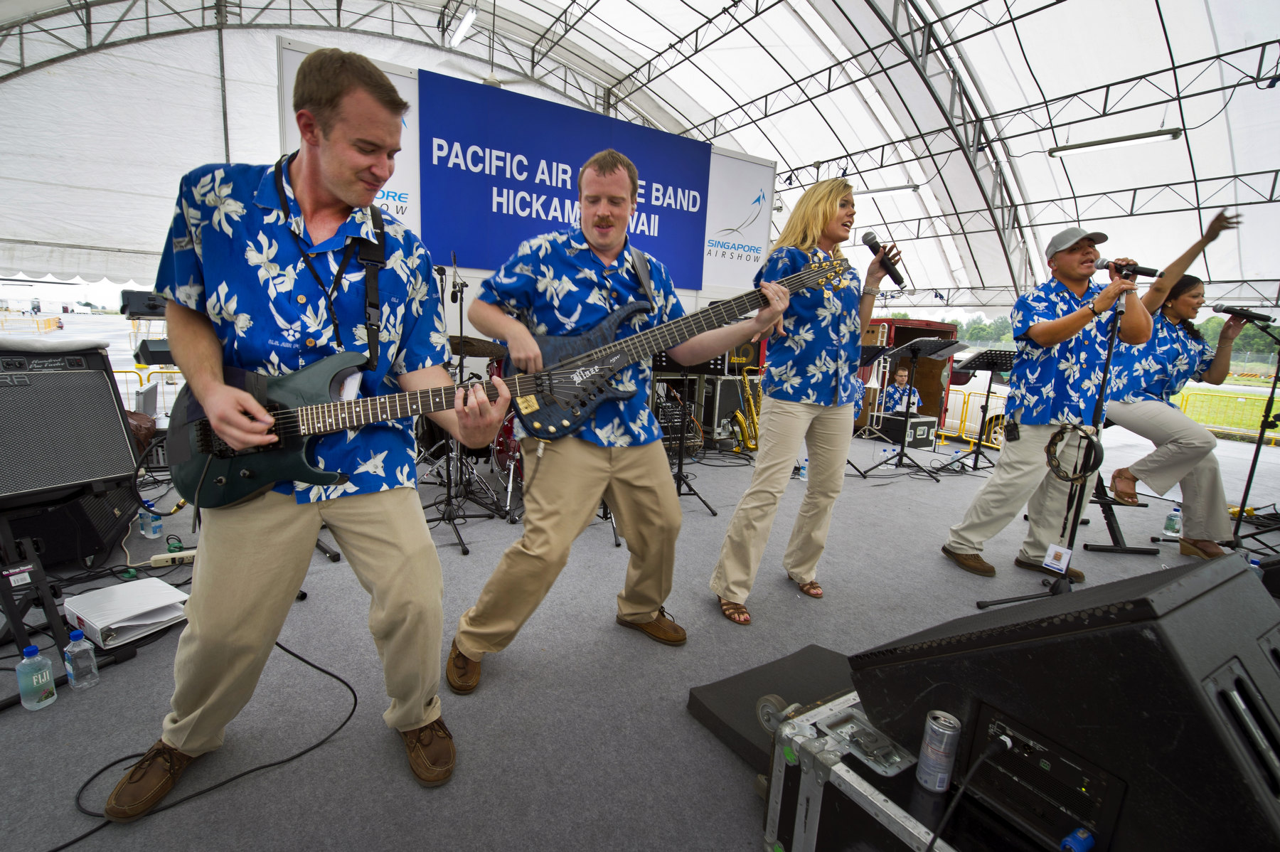 Pacific band wows crowd, spreads aloha during Singapore airshow ...