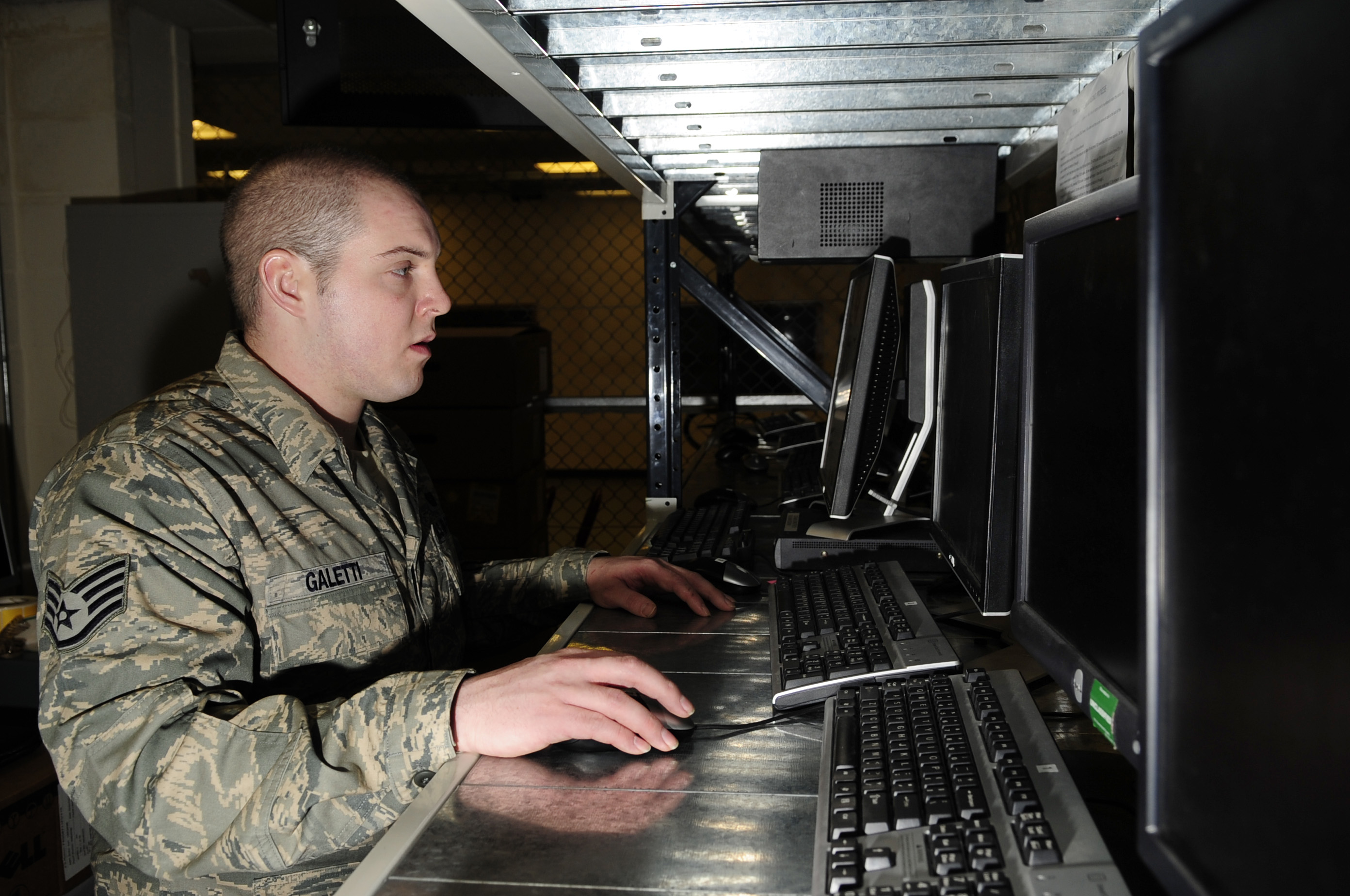 100th CS reboots team Mildenhall computers > Royal Air Force Mildenhall ...