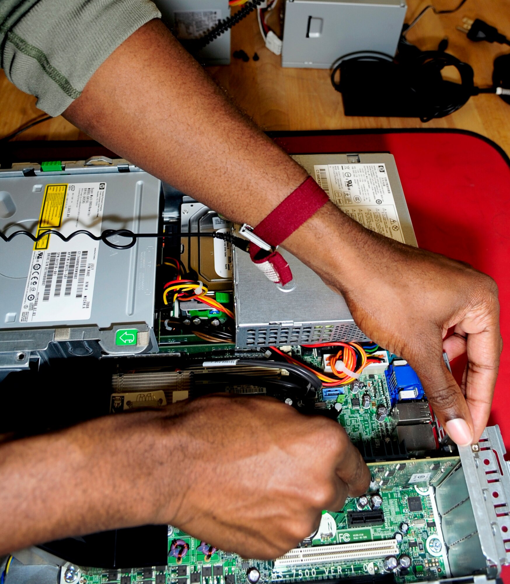 100th CS reboots team Mildenhall computers > Royal Air Force Mildenhall ...