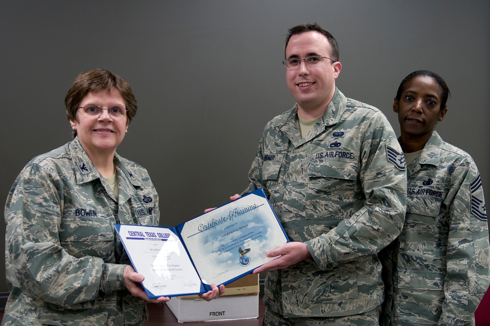 Sixteen Grissom Airmen graduate leadership course > Grissom Air Reserve ...