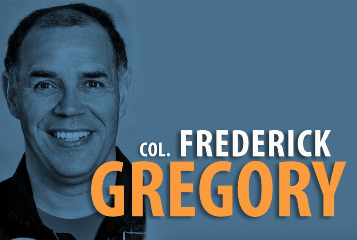 Vietnam War rescue pilot goes on to command space shuttle > Air Force ...