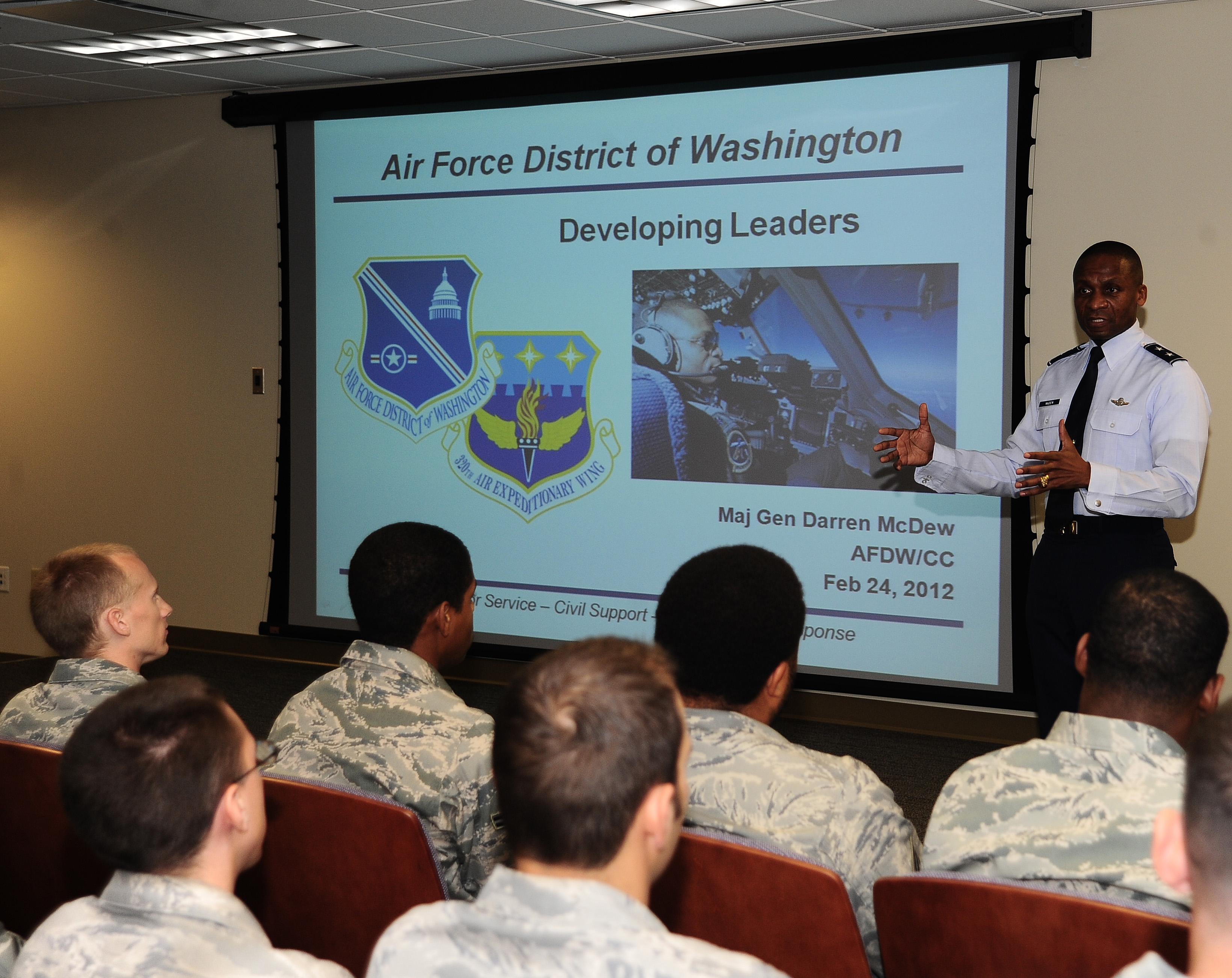 AFDW Commander Visits MacDill