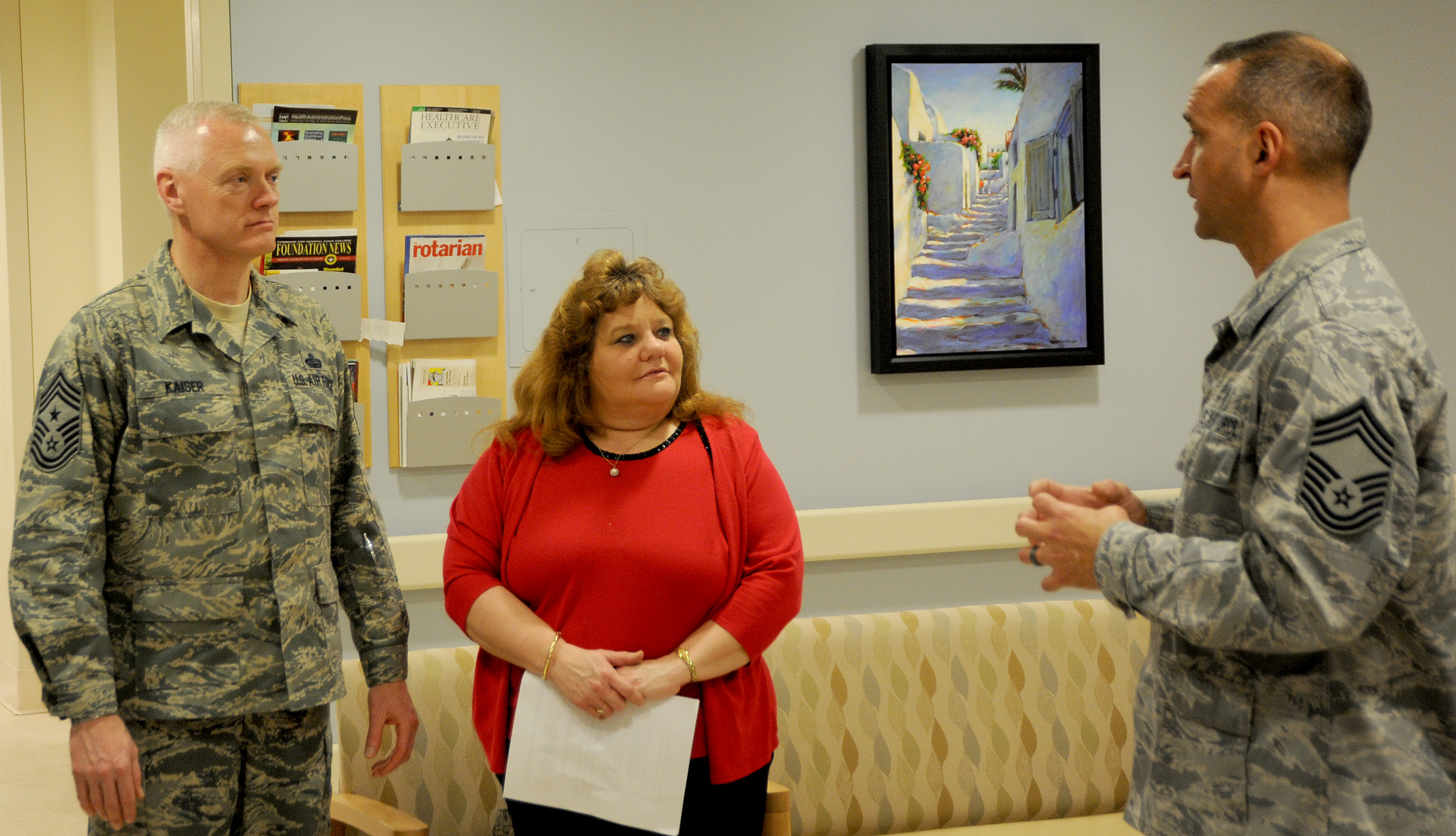 AMC command chief tours Scott > Scott Air Force Base > News