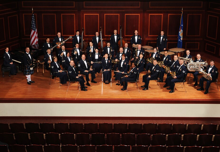Air Force Reserve Band to conduct free concert > United States Marine ...