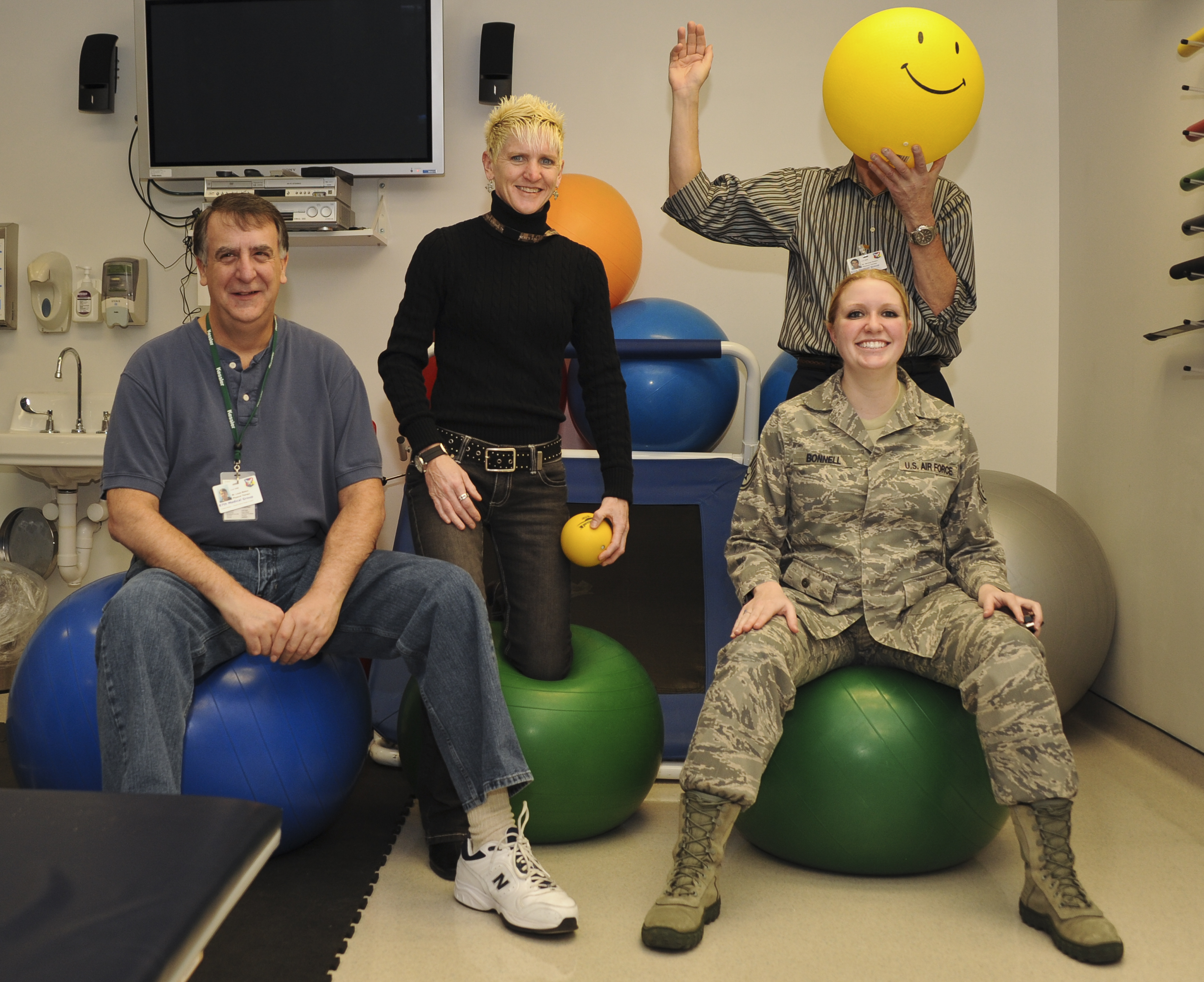 Physical therapists make recovery fun > Joint Base McGuire-Dix ...