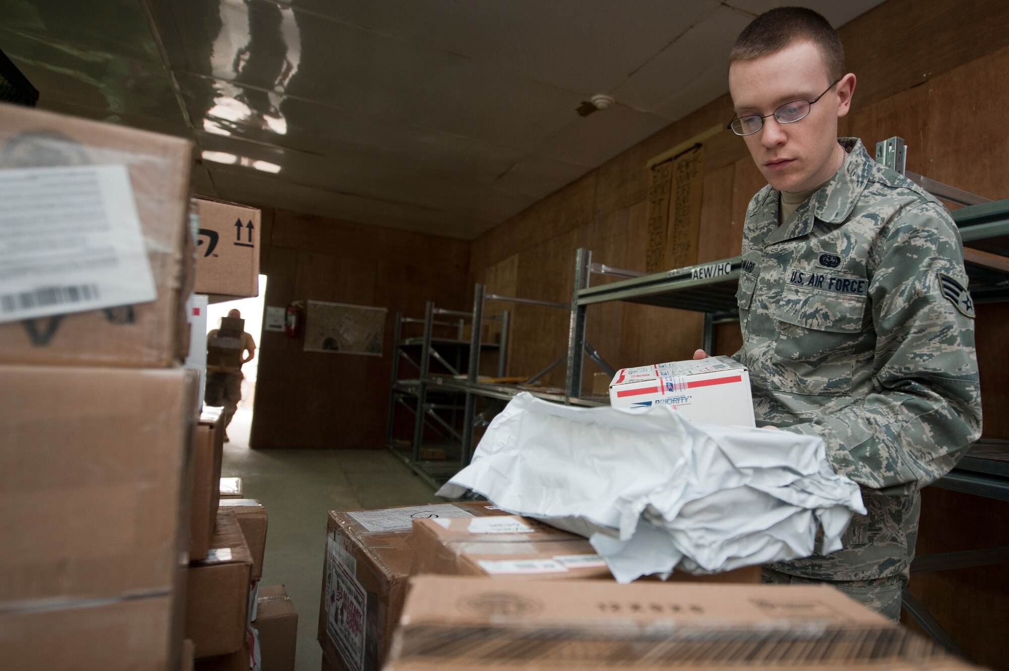 332nd AEW post office delivers the goods > U.S. Air Forces Central > News